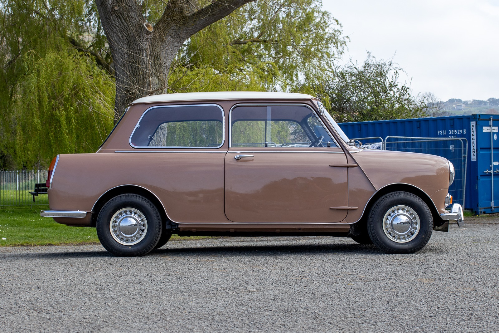 Lot 60 - 1966 Riley Elf