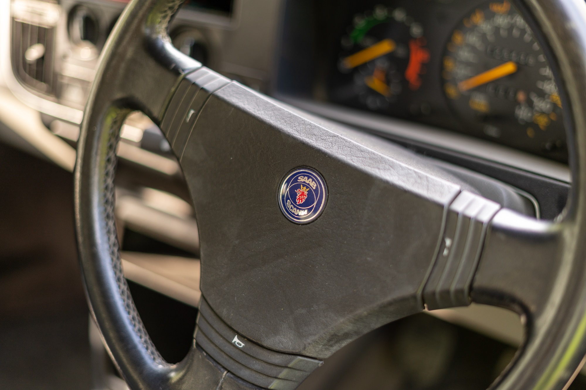 Lot 77 - 1991 Saab Turbo 900 T16S Aero