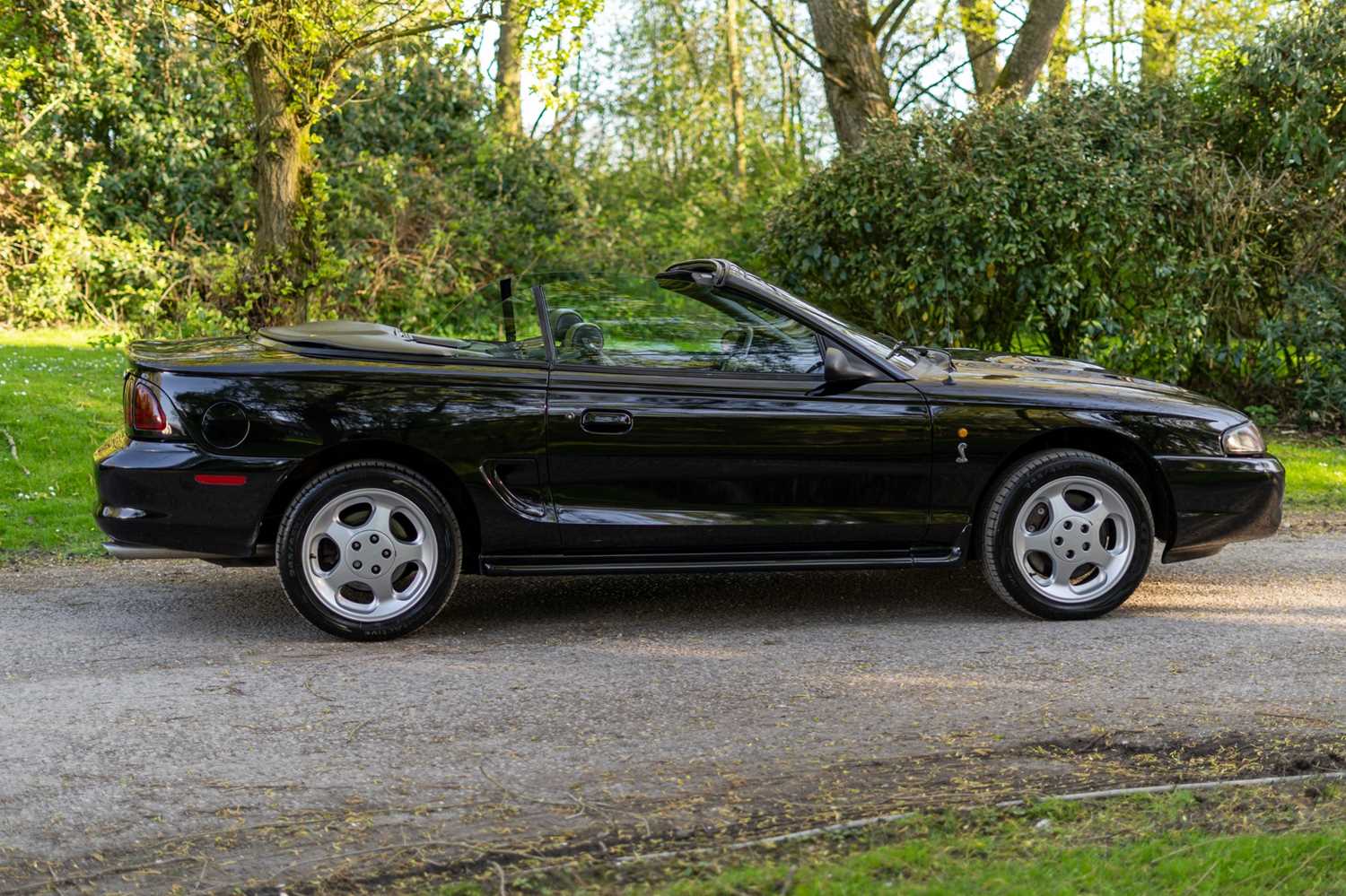 Lot 73 - 1997 Ford Mustang SN95 SVT Cobra Convertible