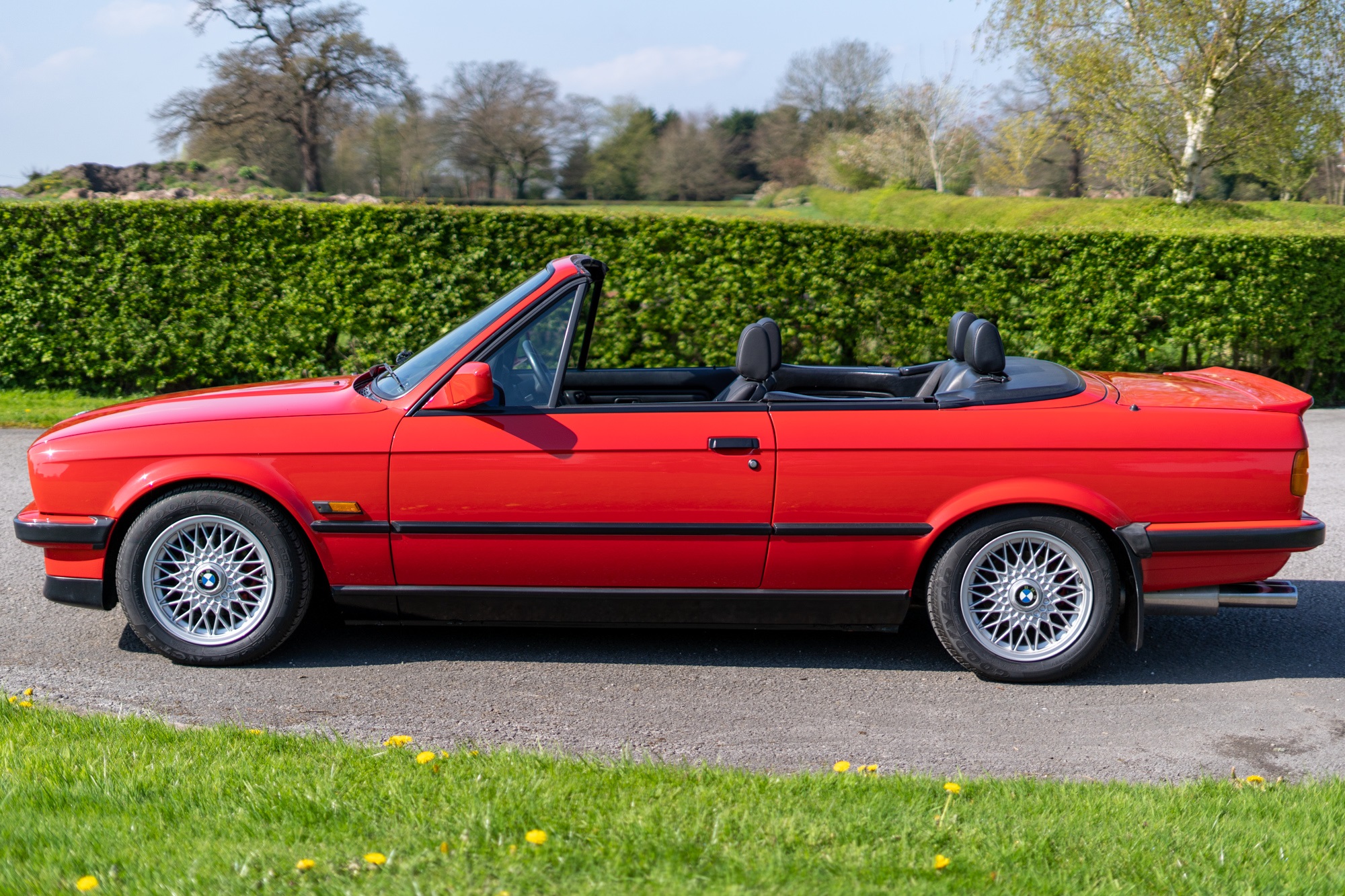 Lot 109 - 1990 BMW 325i Cabriolet