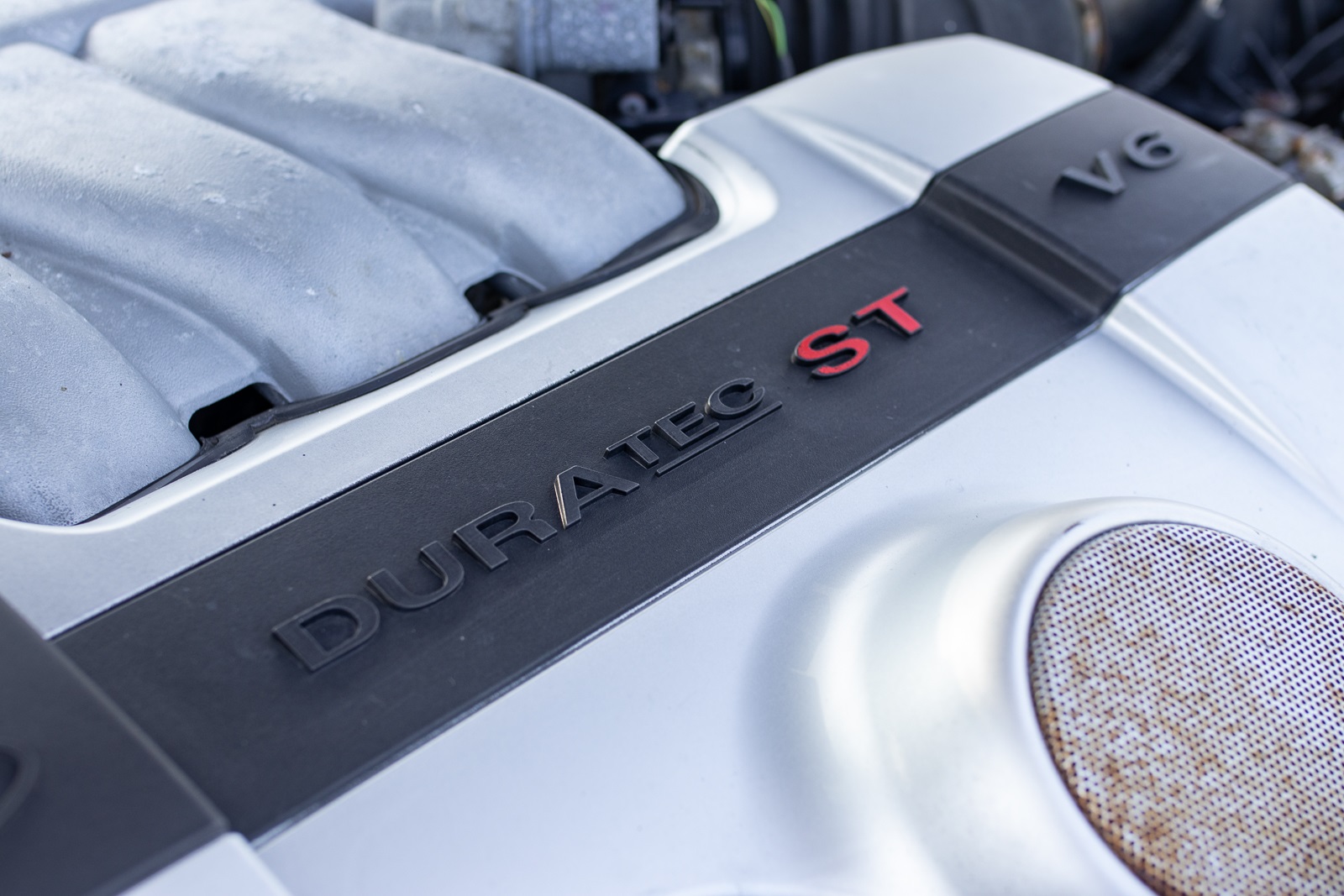 Lot 47 - 2003 Ford Mondeo ST220