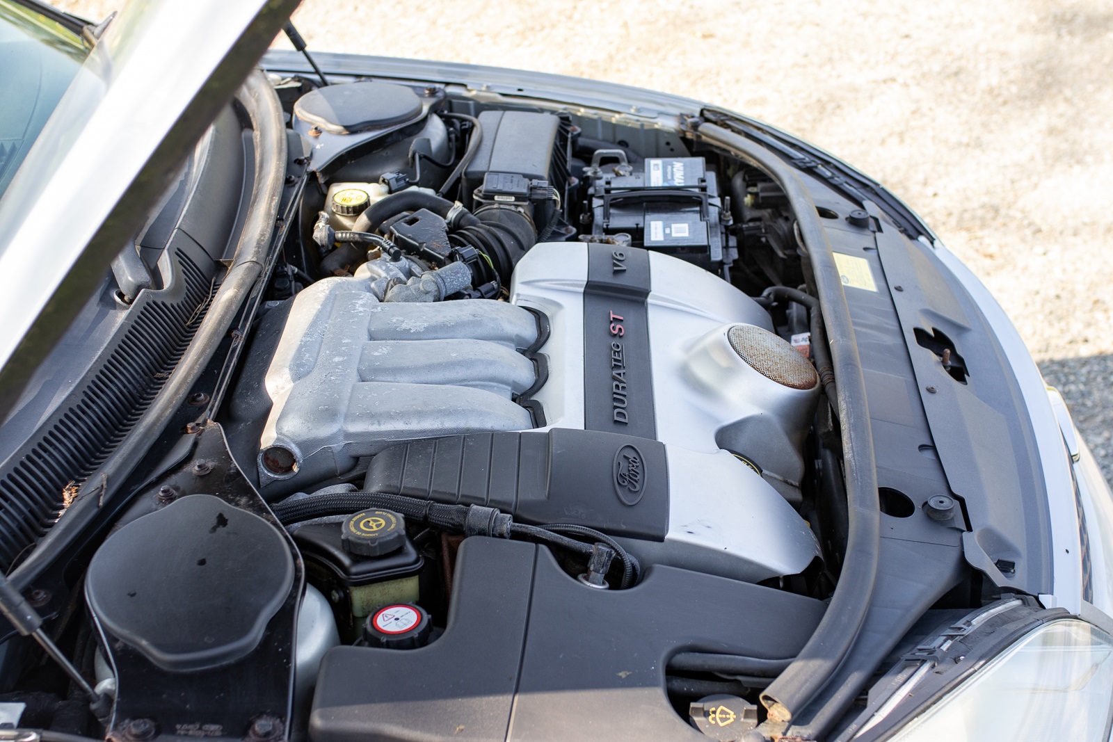 Lot 47 - 2003 Ford Mondeo ST220