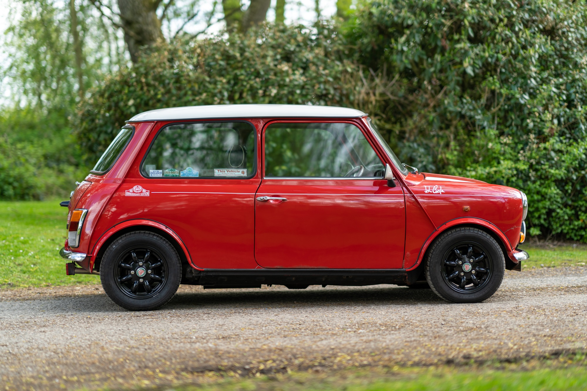 Lot 114 - 1996 Rover Mini Cooper - 35th Anniversary