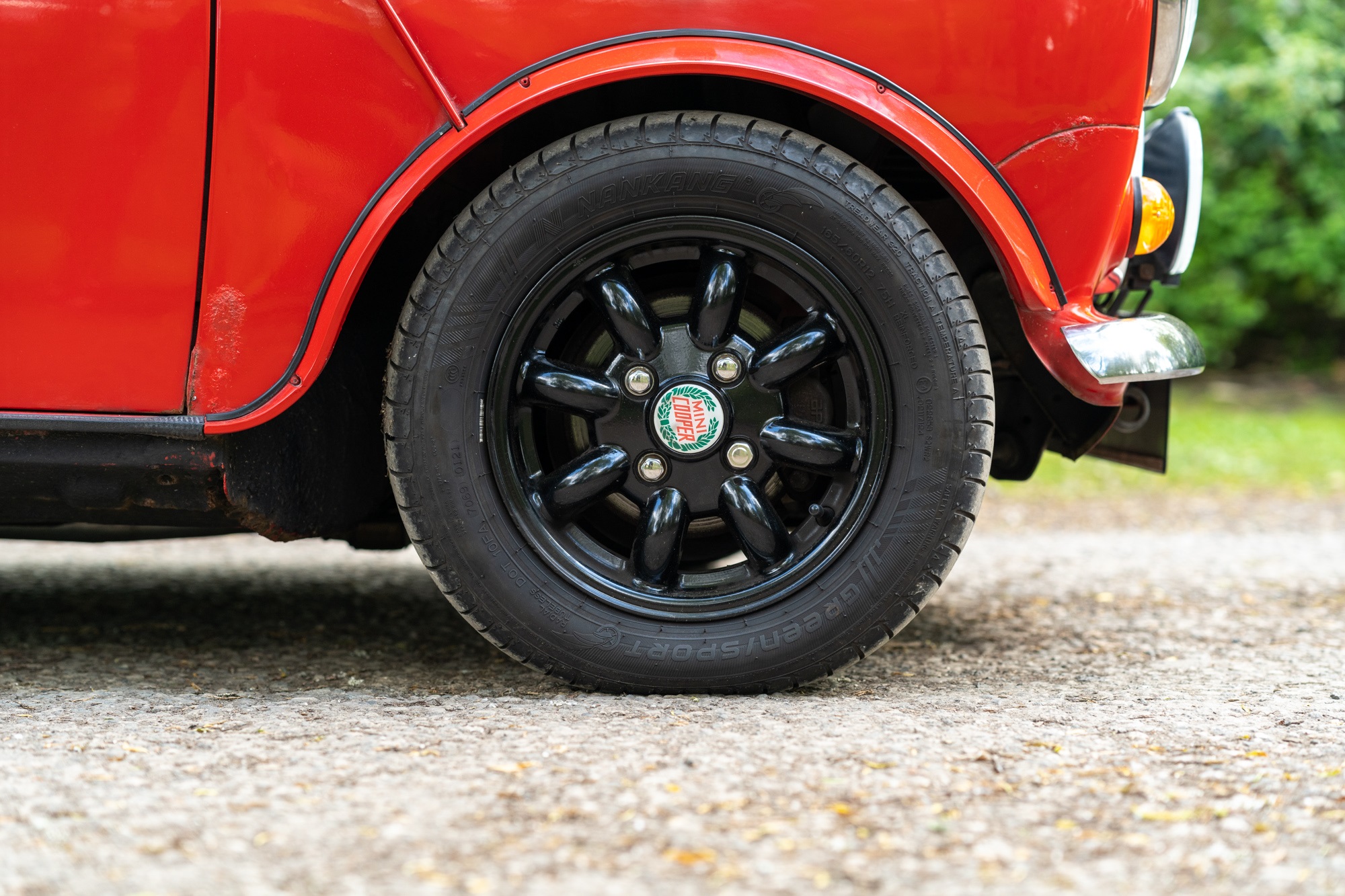 Lot 114 - 1996 Rover Mini Cooper - 35th Anniversary