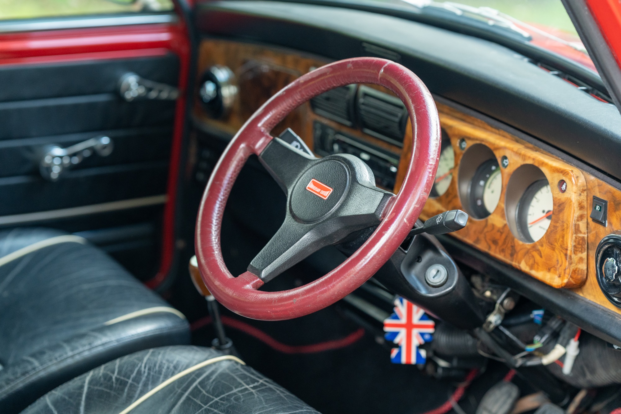 Lot 114 - 1996 Rover Mini Cooper - 35th Anniversary