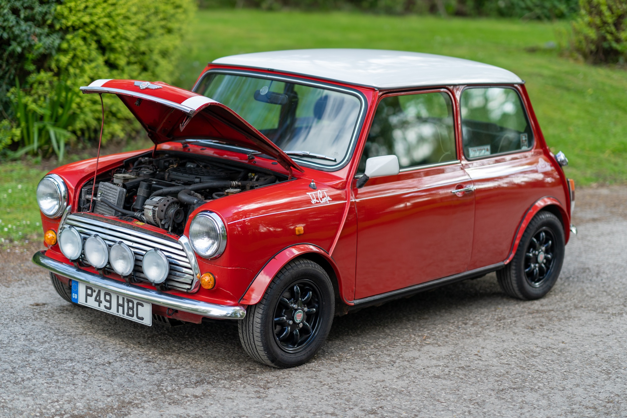 Lot 114 - 1996 Rover Mini Cooper - 35th Anniversary