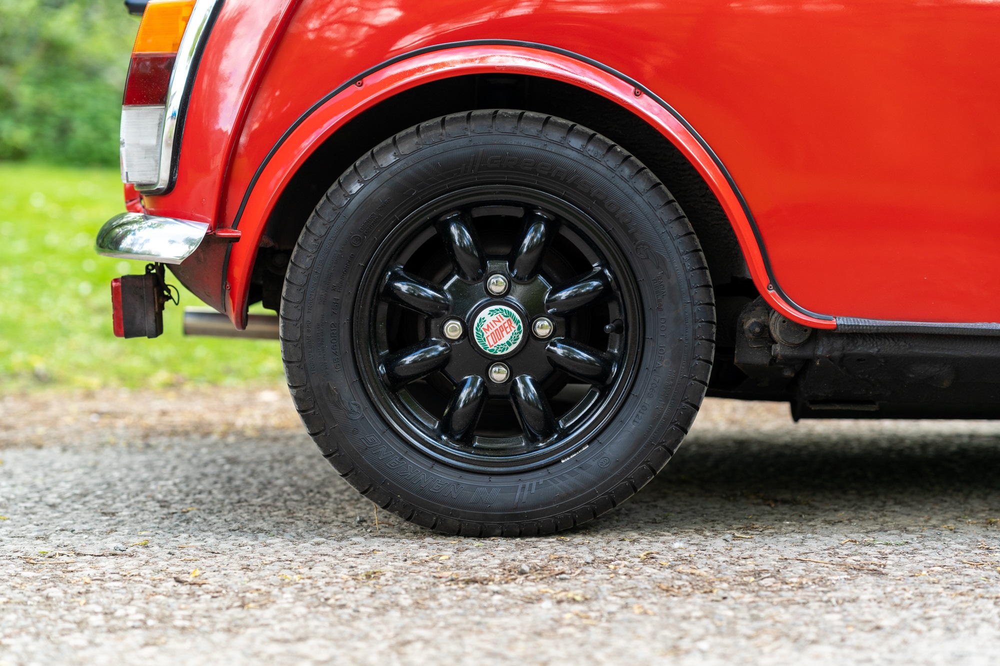 Lot 114 - 1996 Rover Mini Cooper - 35th Anniversary