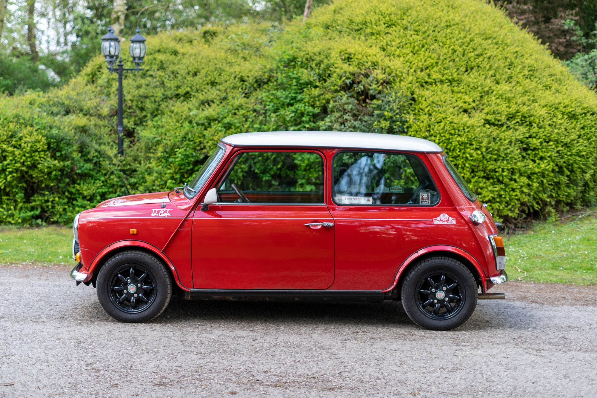 Lot 114 - 1996 Rover Mini Cooper - 35th Anniversary