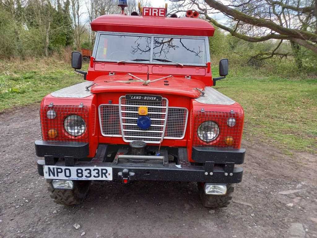 Lot 68 - 1977 Land Rover Series III Carmichael