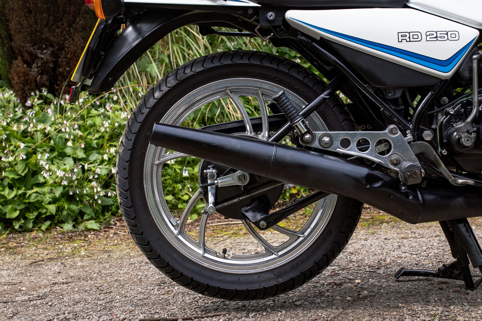 Lot 33 - 1980 Yamaha RD250LC