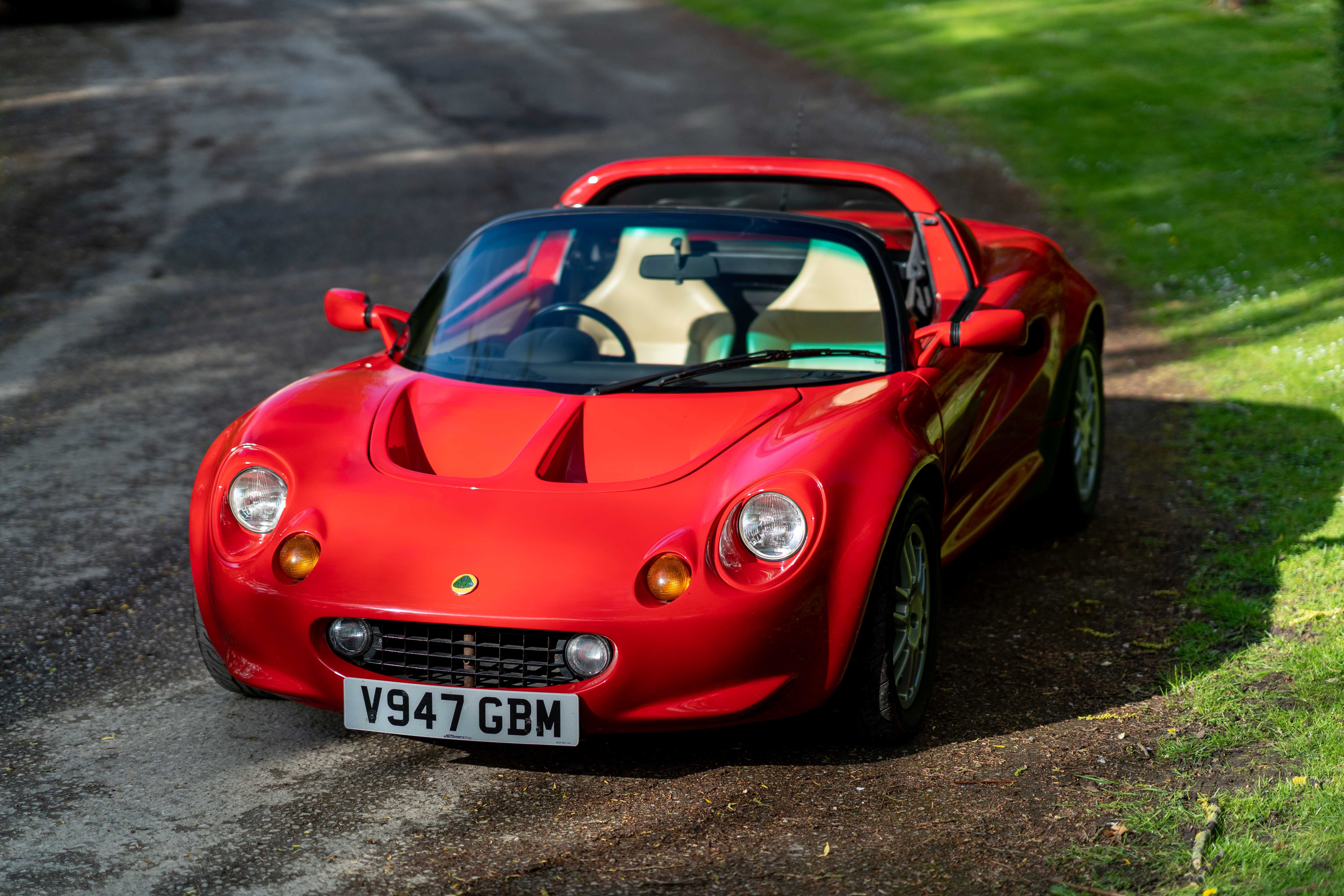 Lot 119 - 1999 Lotus Elise S1