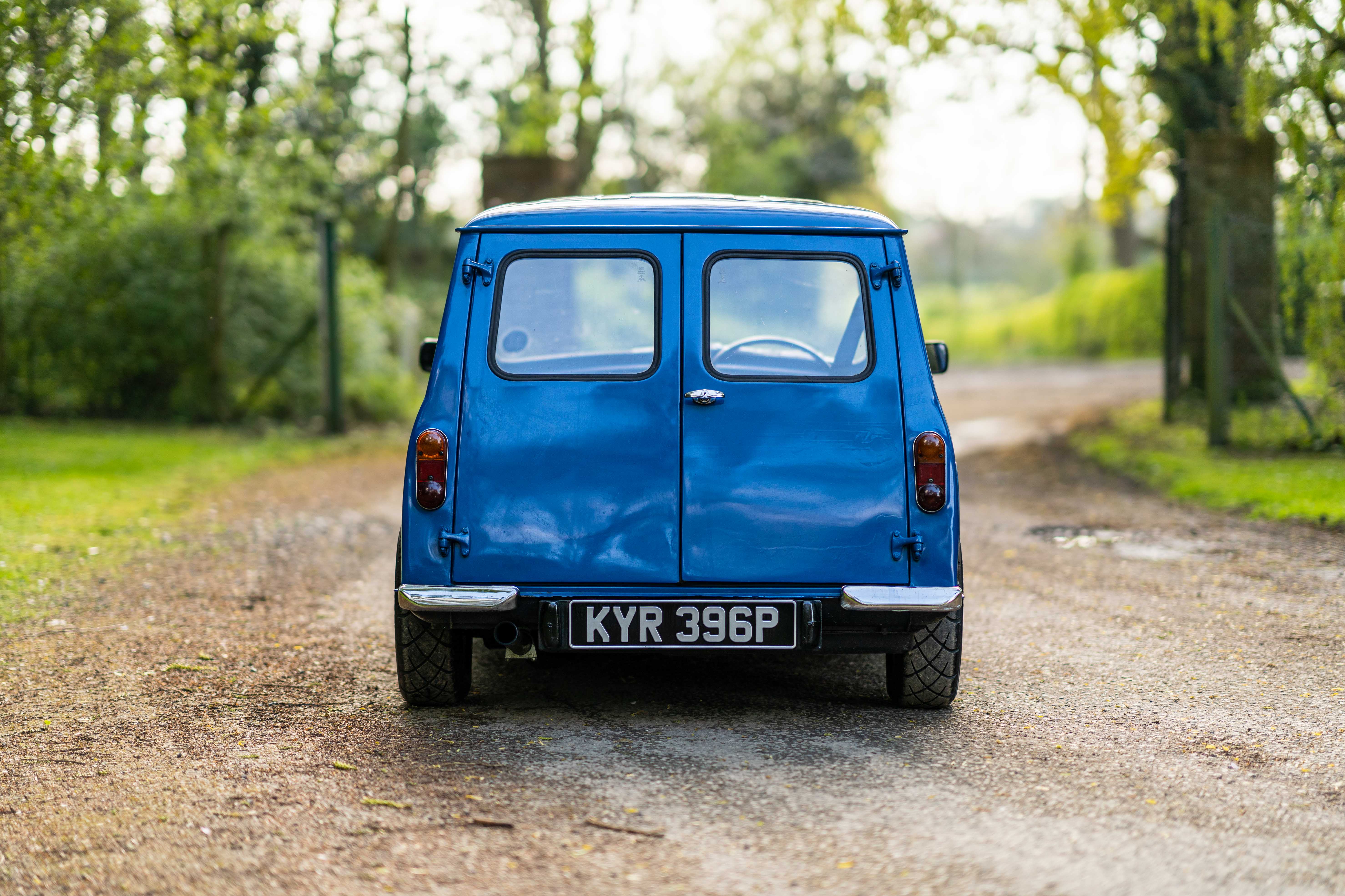 Lot 88 - 1975 Morris Mini Van