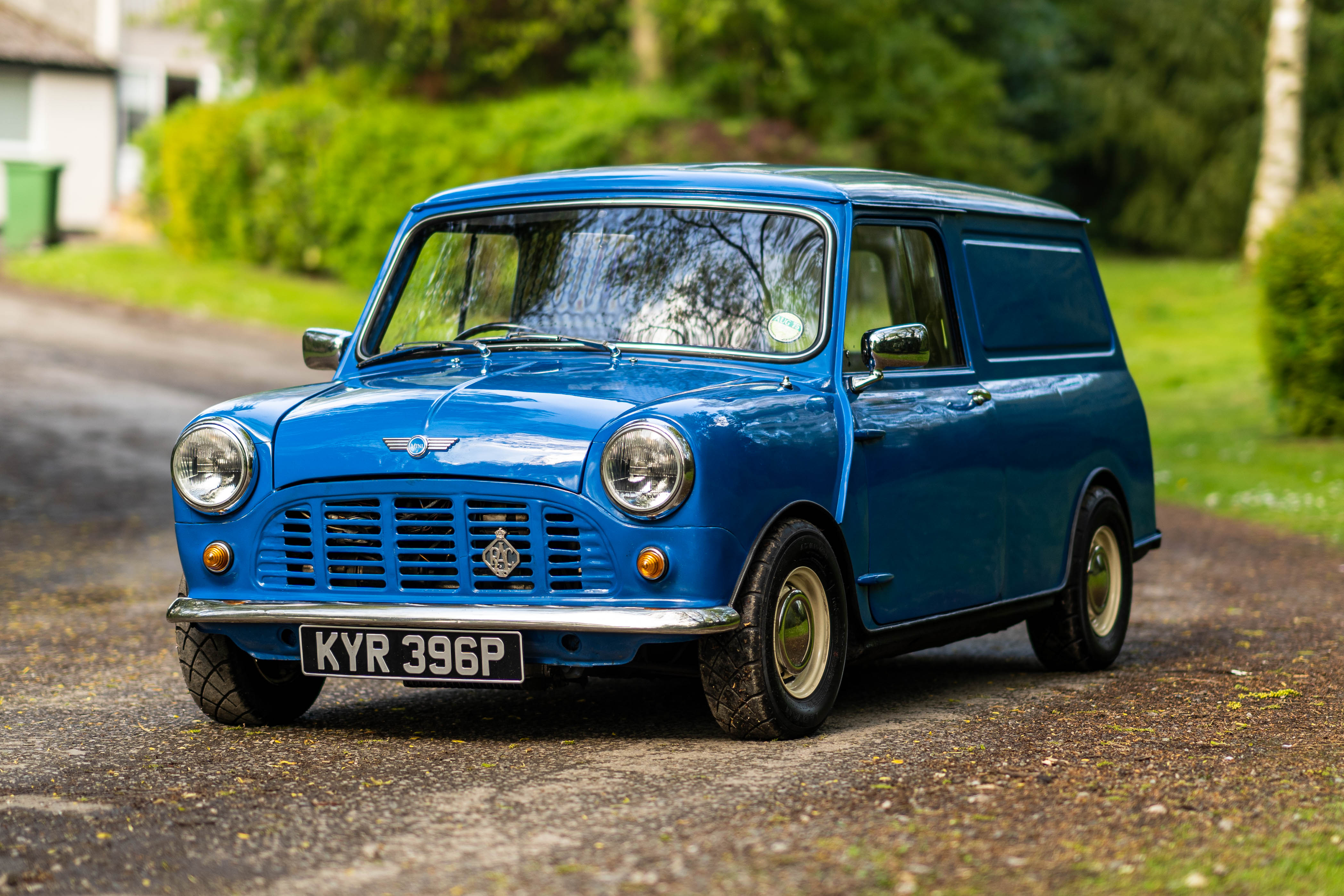 Lot 50 - 1975 Morris Mini Van