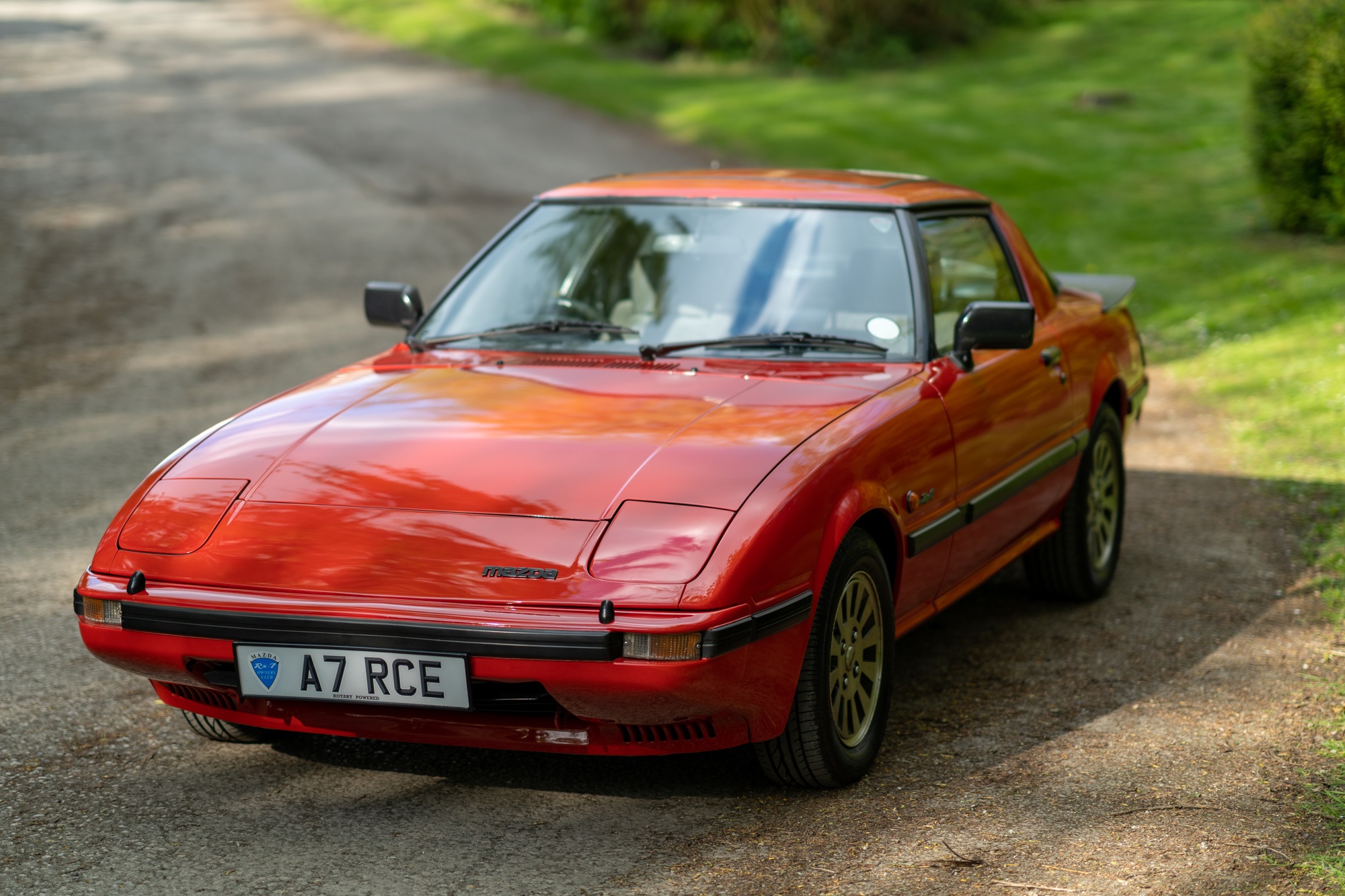 Lot 69 - 1984 Mazda RX7