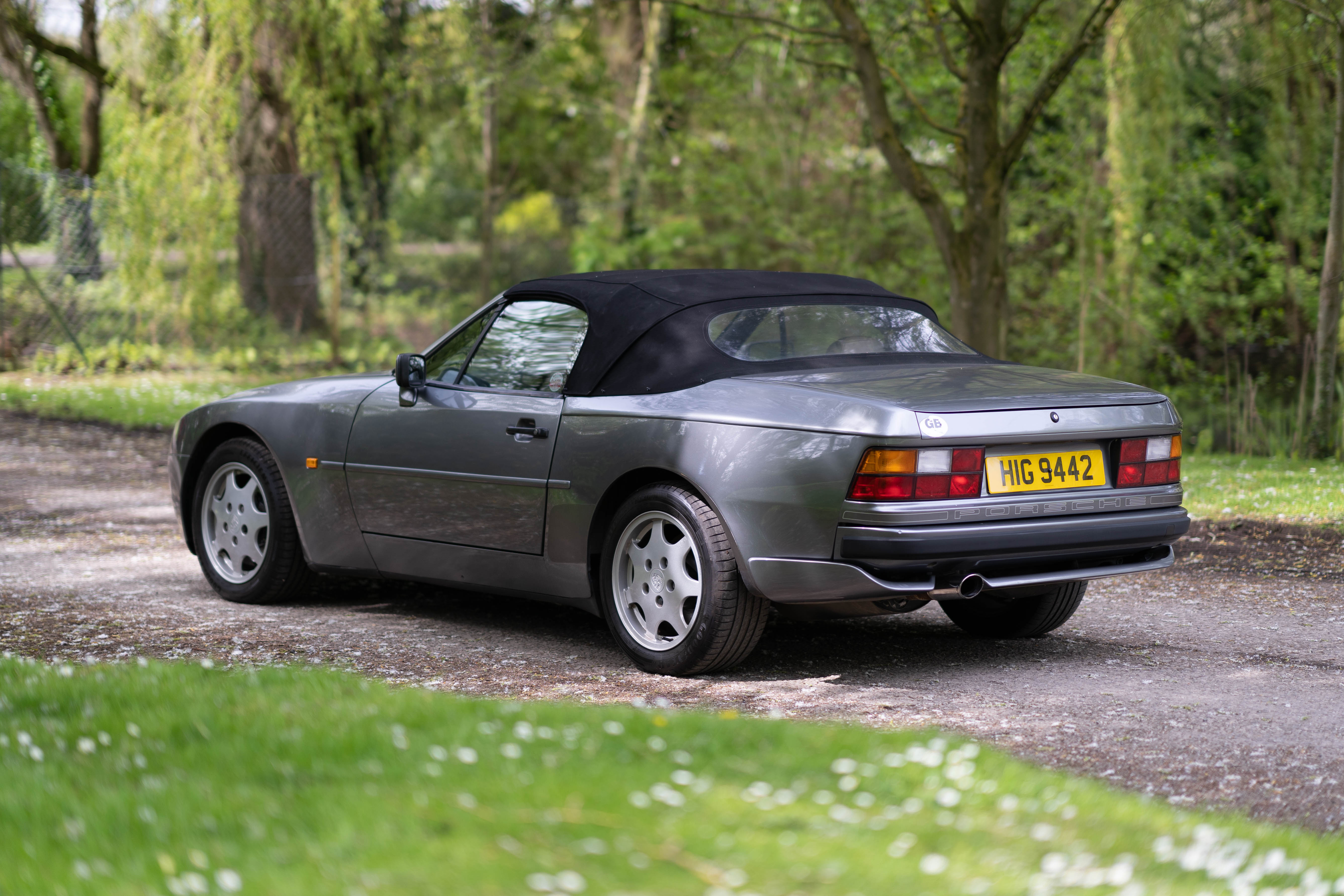 Lot 92 - 1990 Porsche 944 S2 Cabriolet