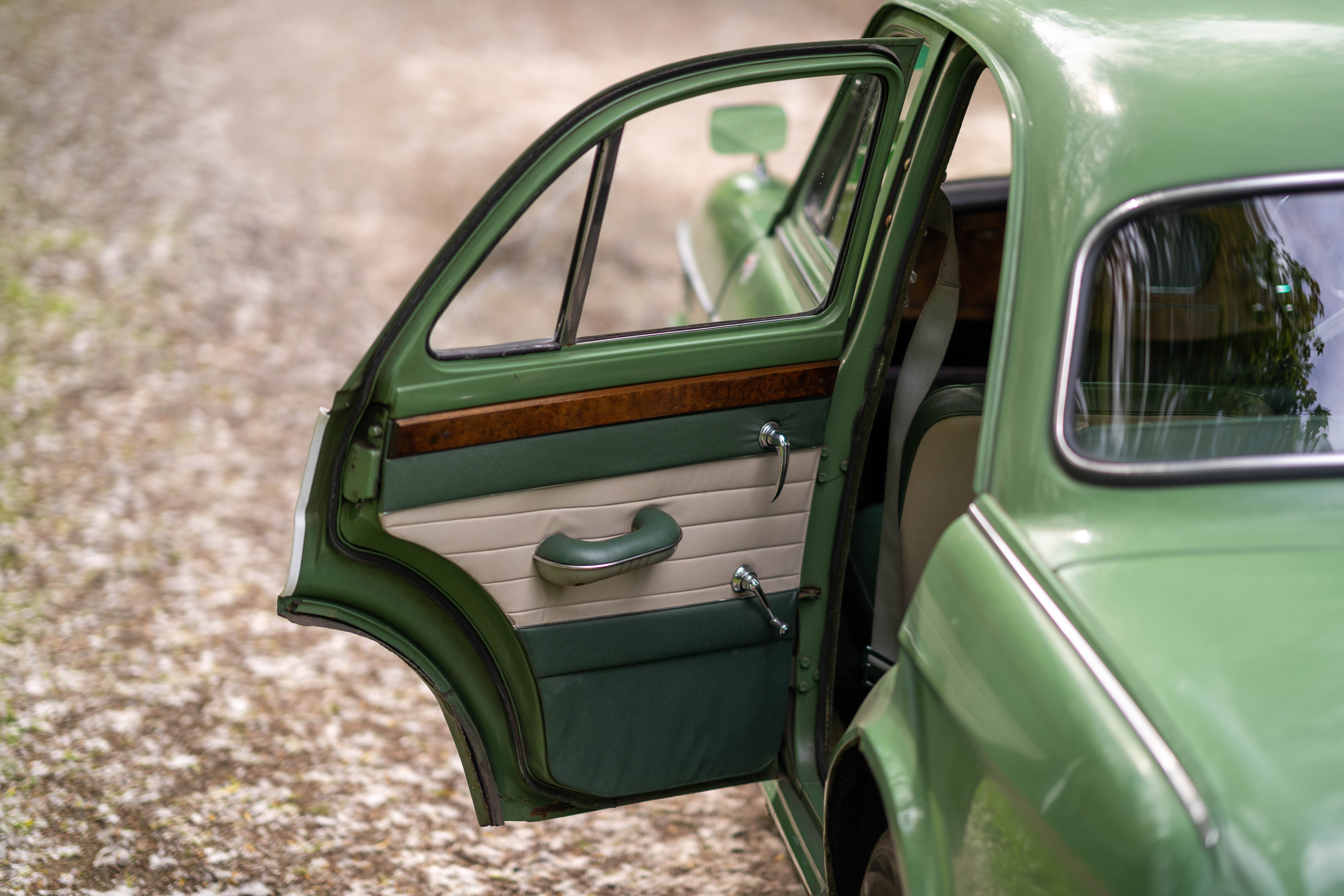 Lot 42 - 1966 Riley 1.5