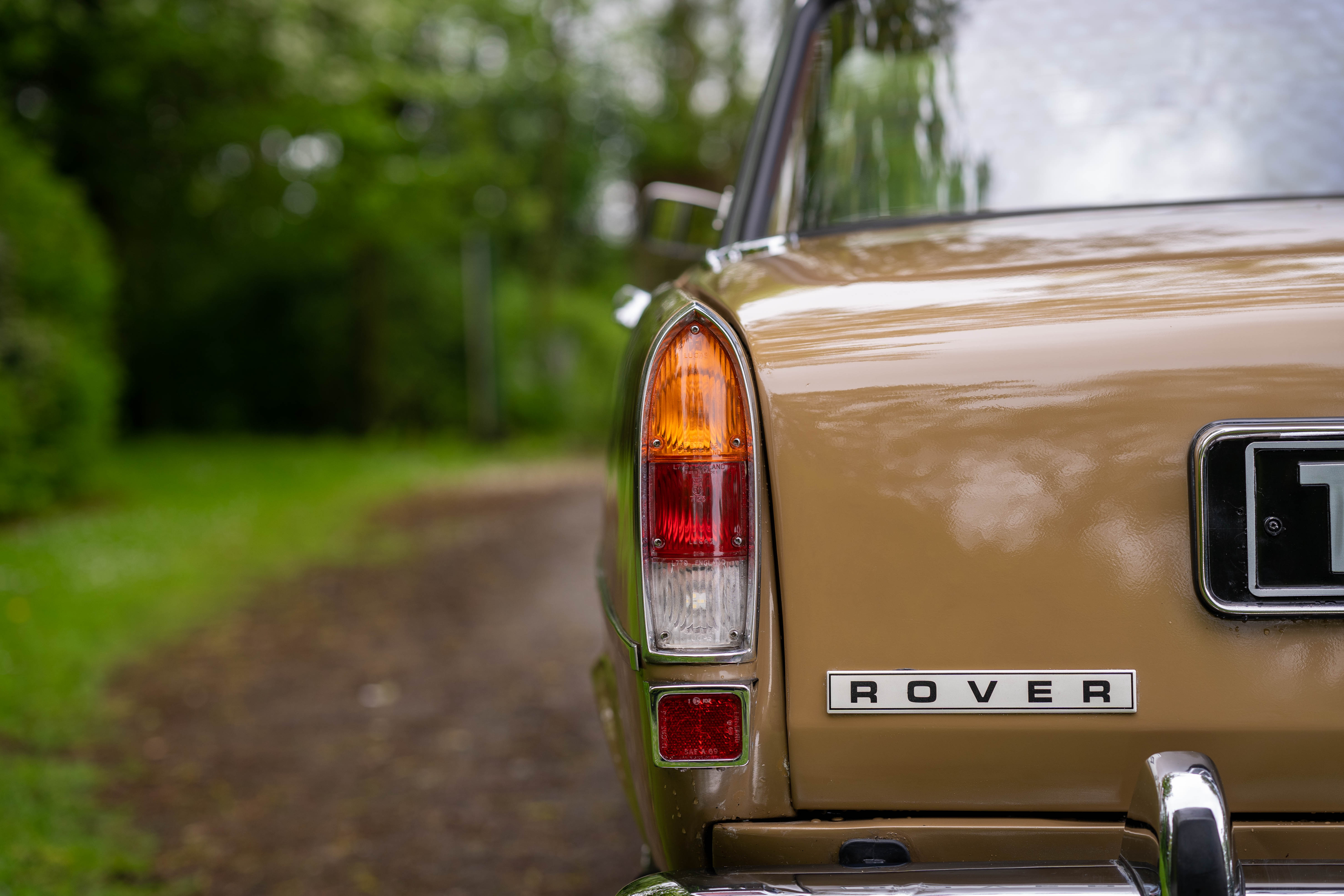Lot 64 - 1972 Rover 2000
