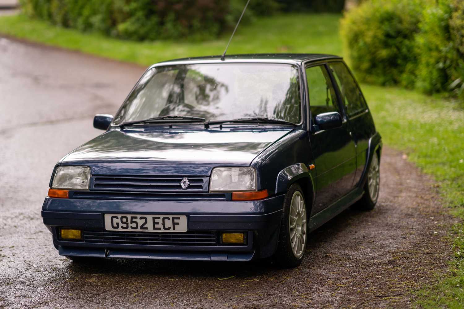 Lot 105 - 1990 Renault 5 GT Turbo Raider