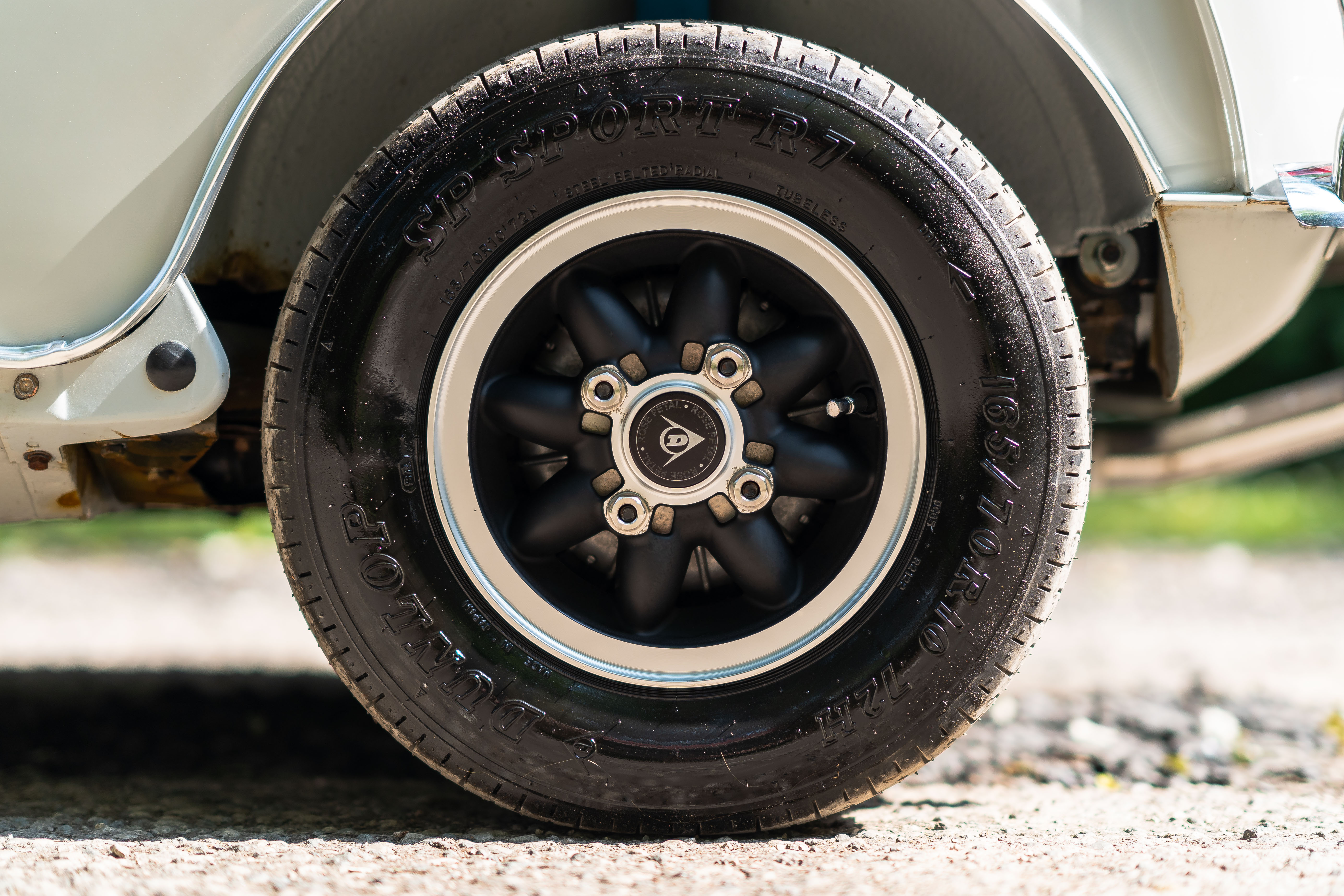 Lot 58 - 1962 Mini Special