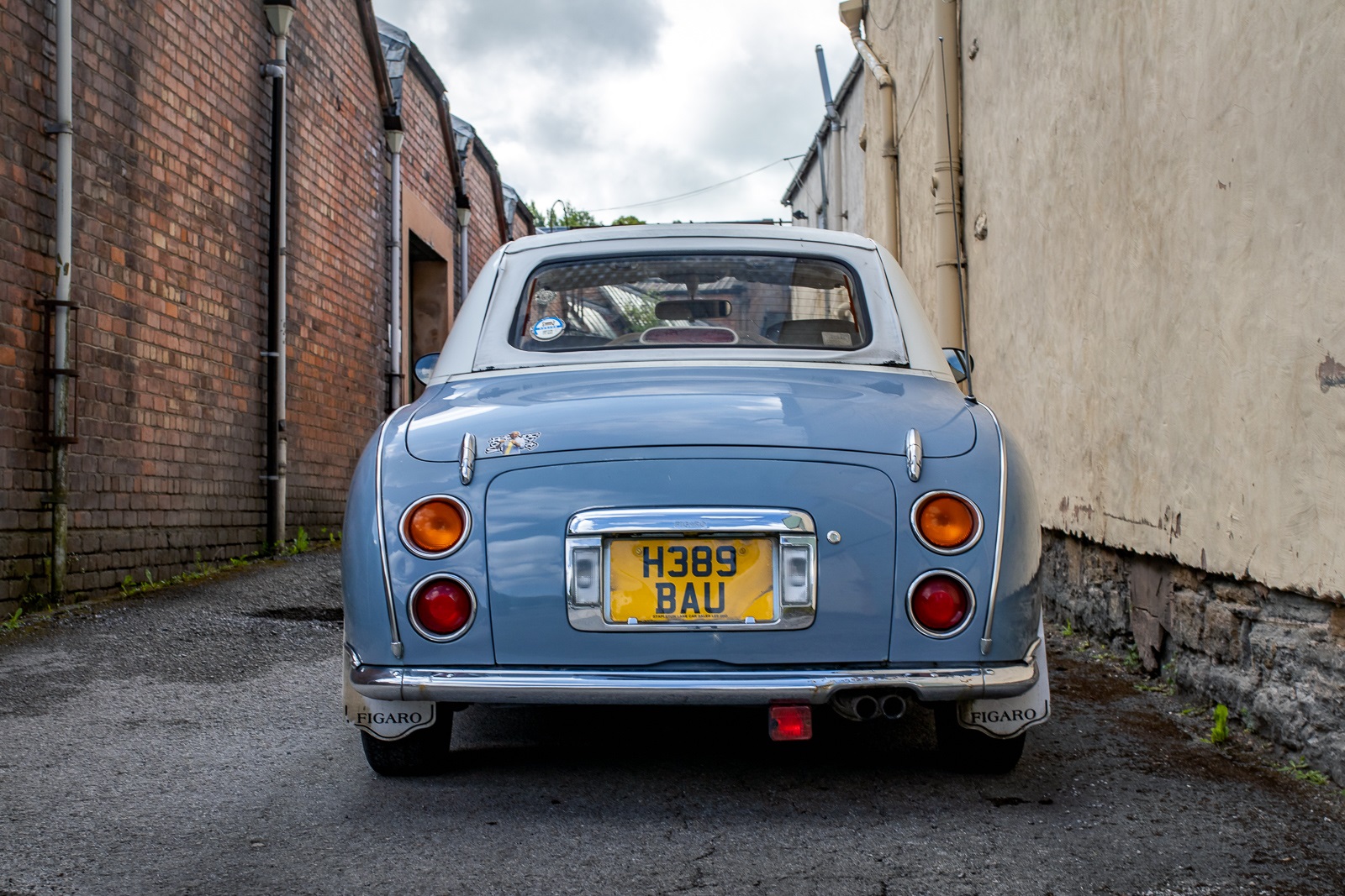 Lot 40 - 1991 Nissan Figaro