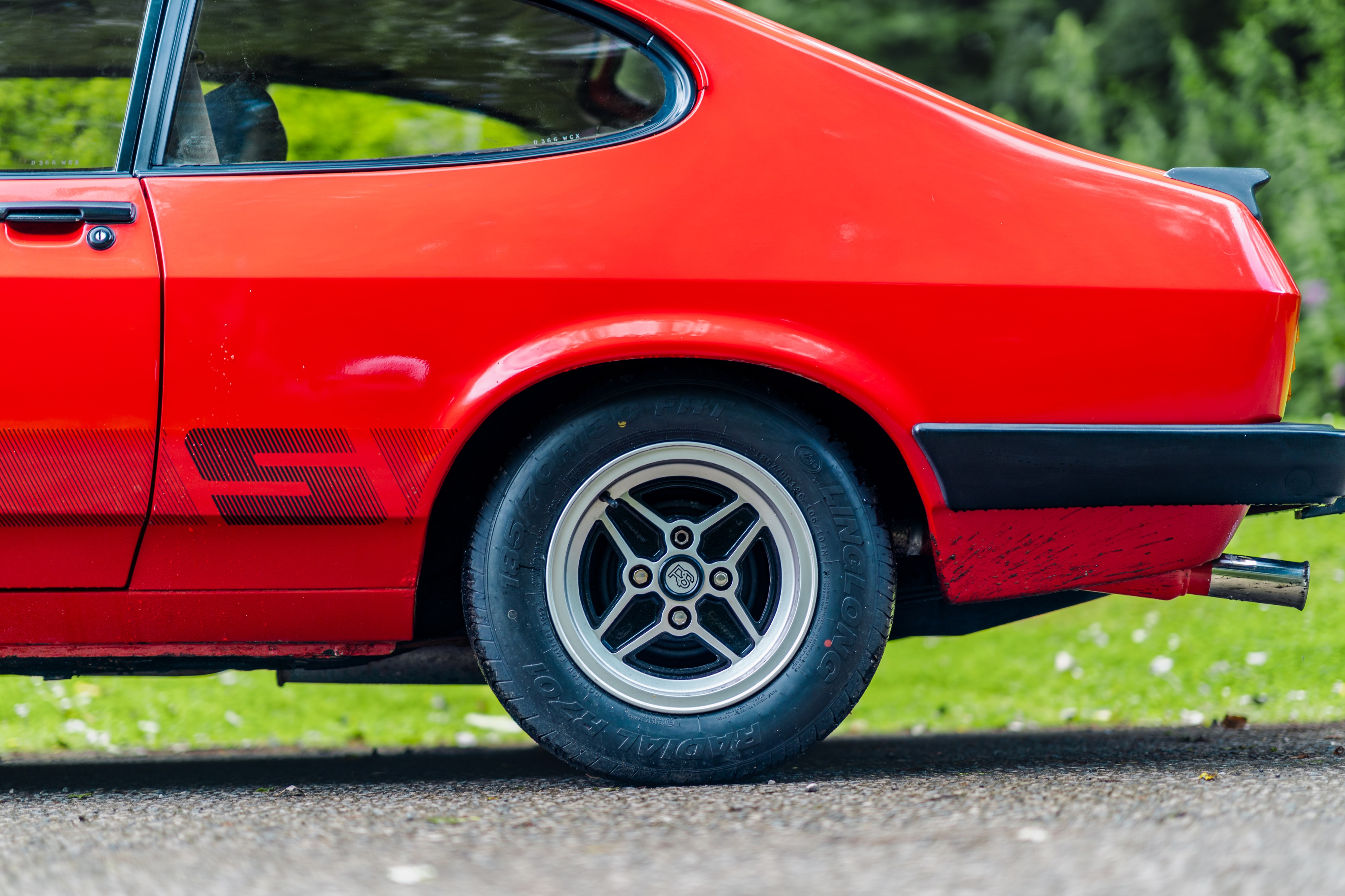 Lot 81 - 1987 Ford Capri 1.6 Laser - 2.0S Tribute