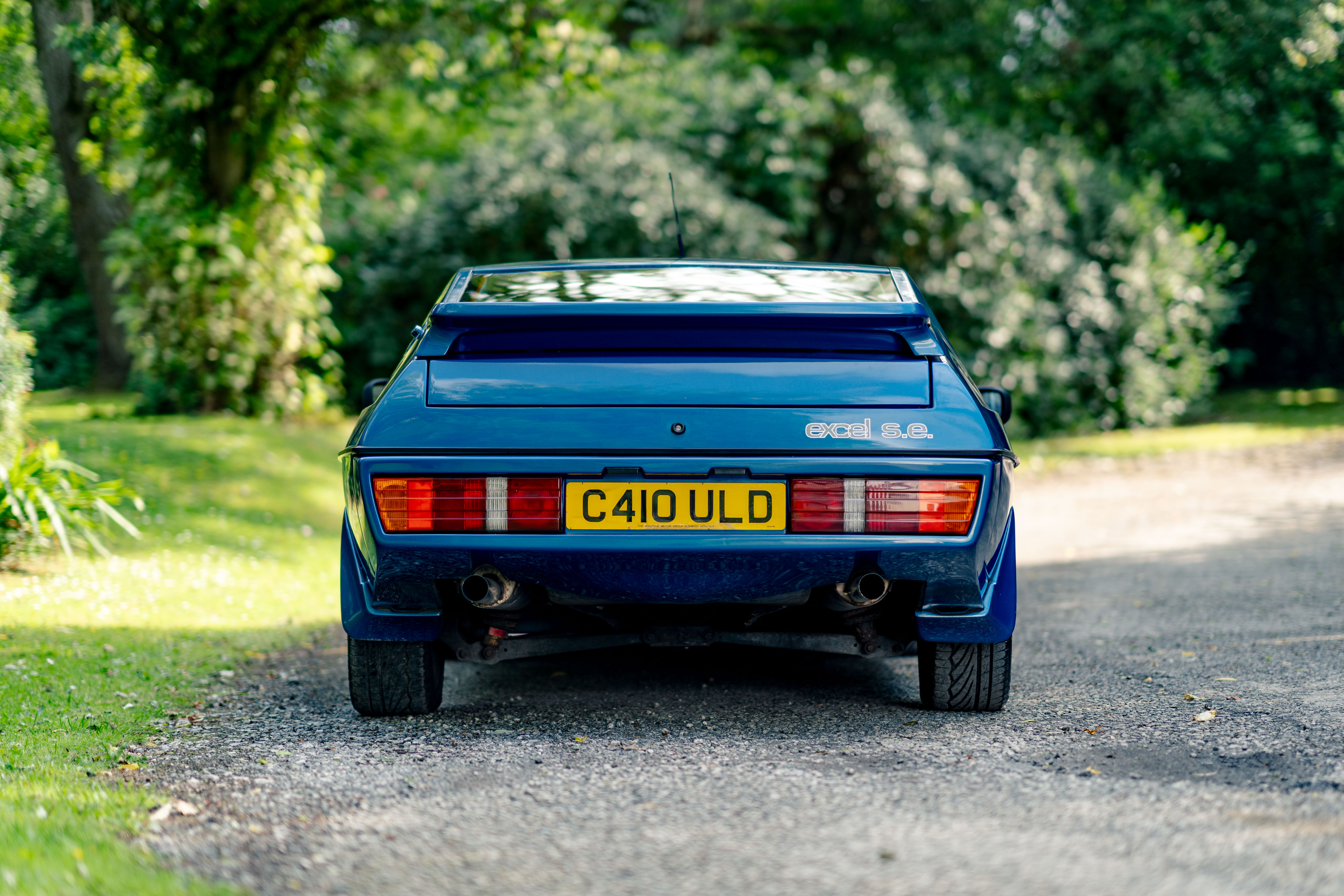 Lot 132 - 1985 Lotus Excel SE