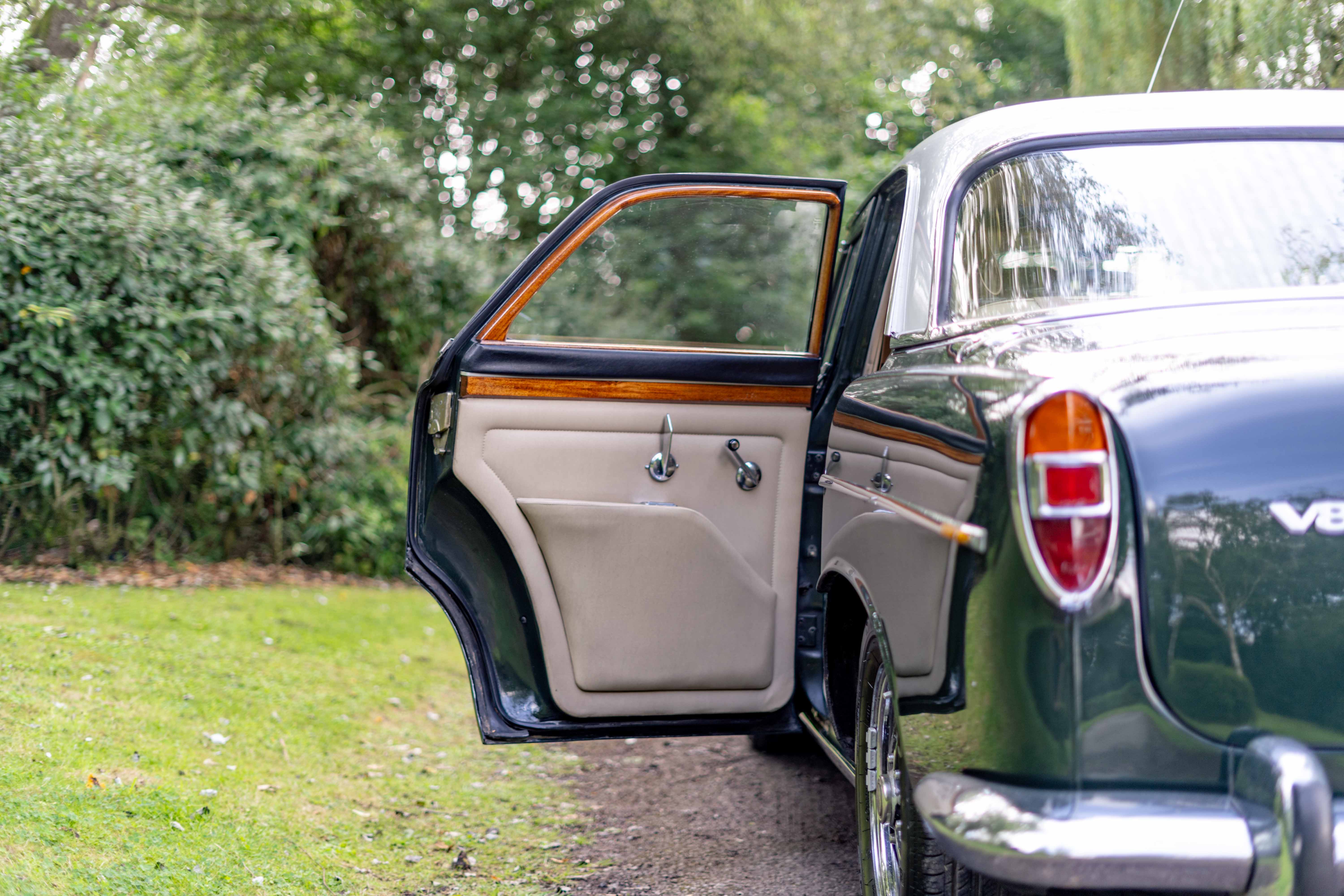 Lot 72 - 1972 Rover P5B 3.5 Litre Coupe