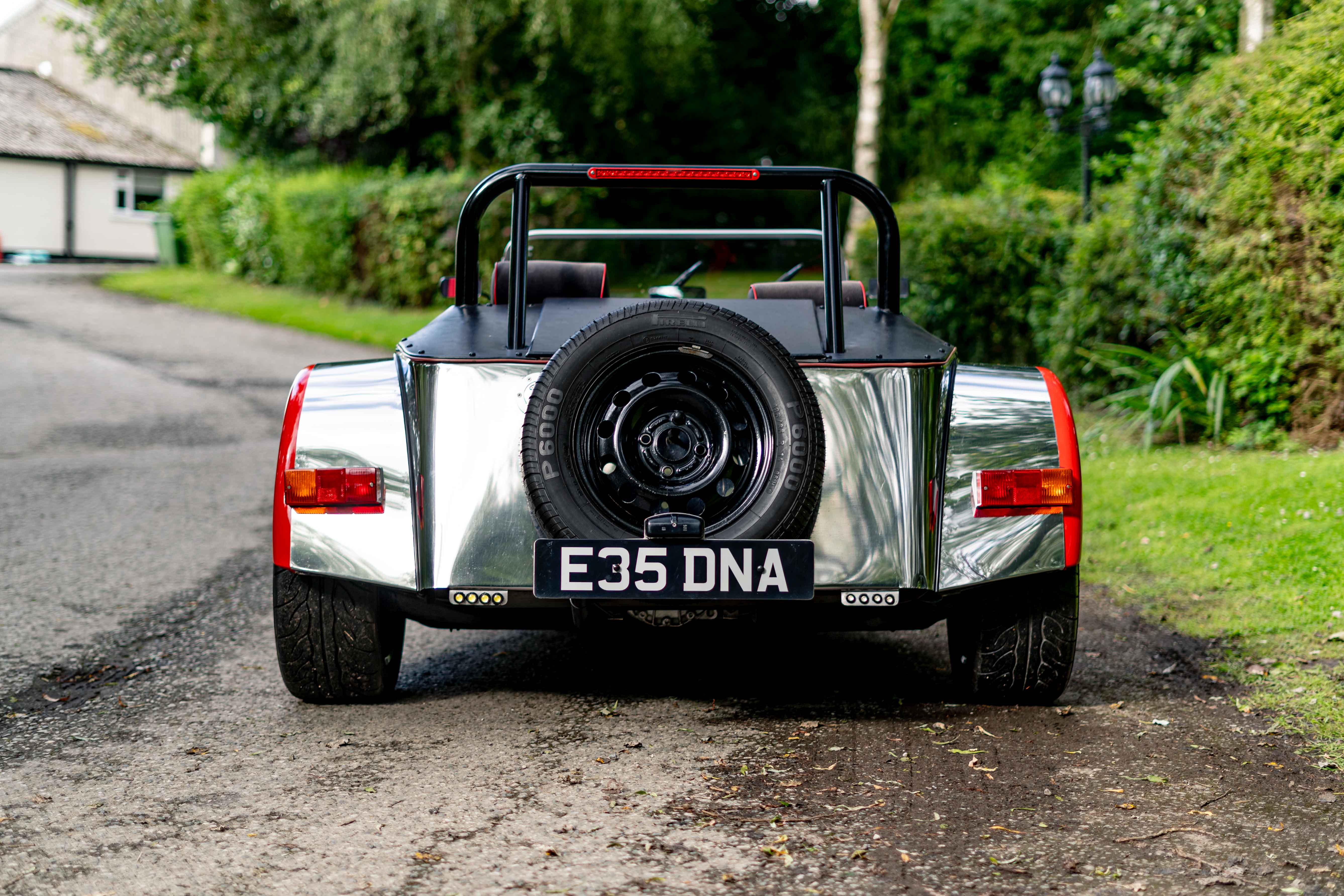 Lot 130 - 2003 Robin Hood 2B