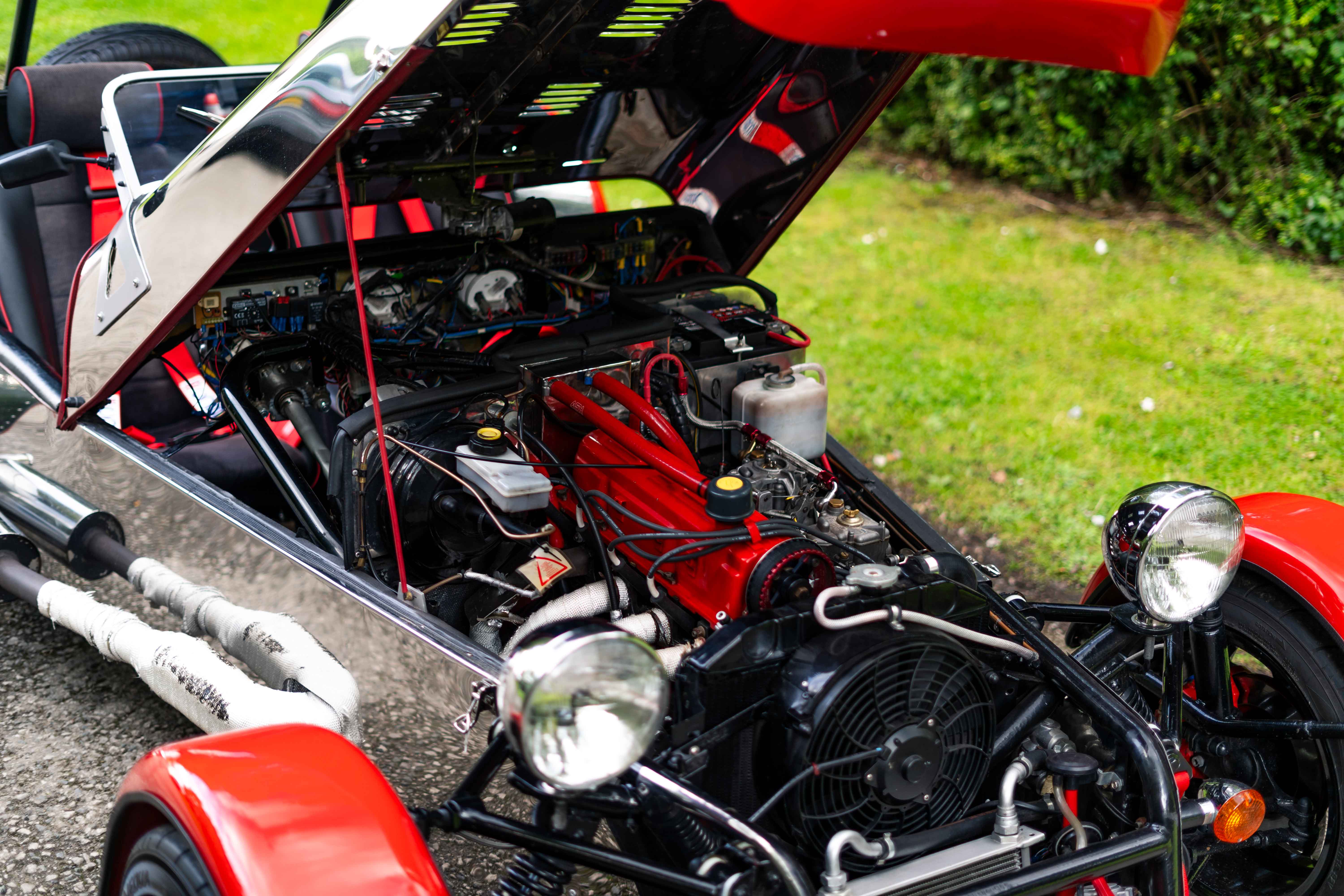 Lot 130 - 2003 Robin Hood 2B