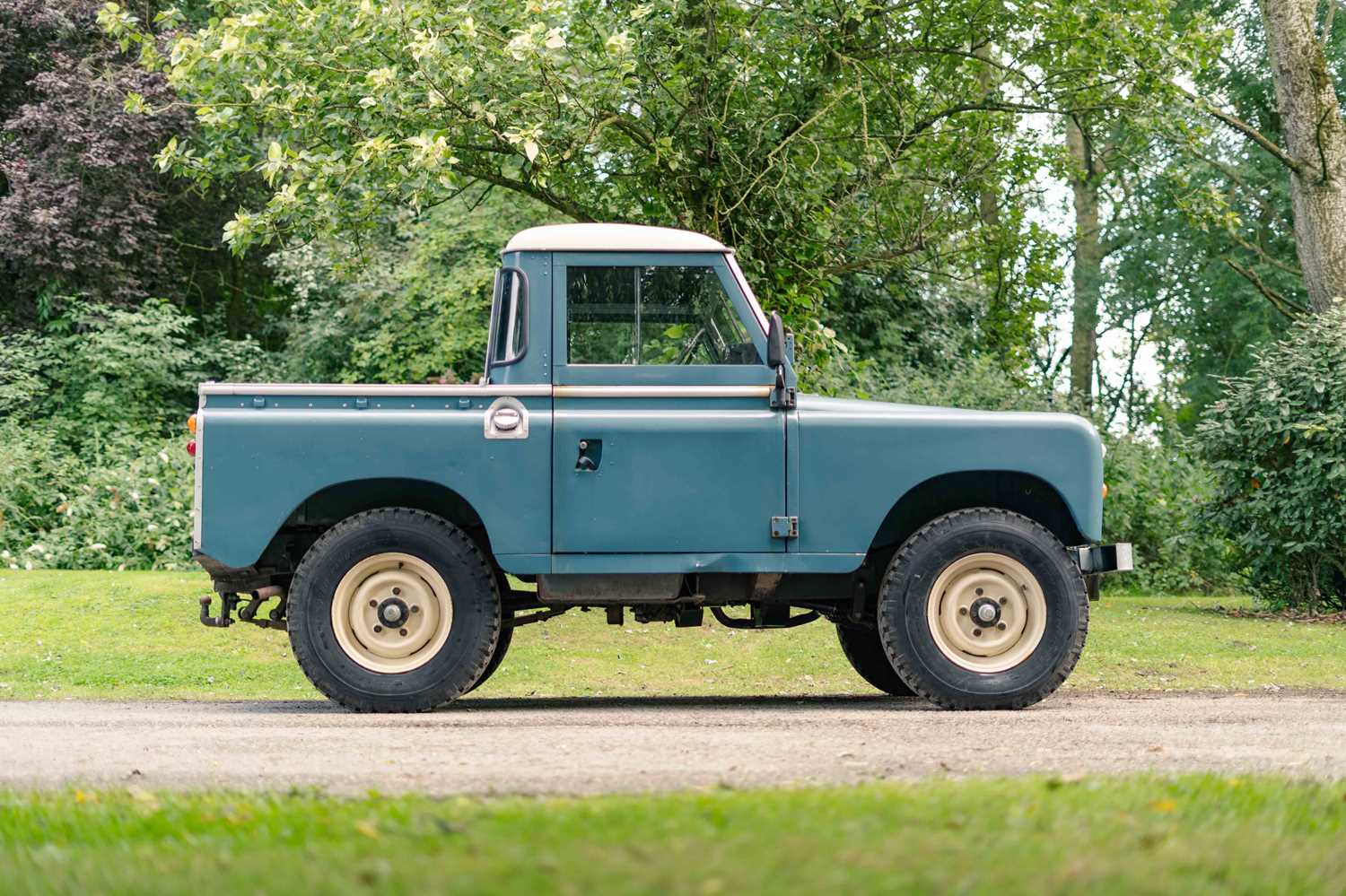 Lot 67 - 1973 Land Rover Series III Pickup