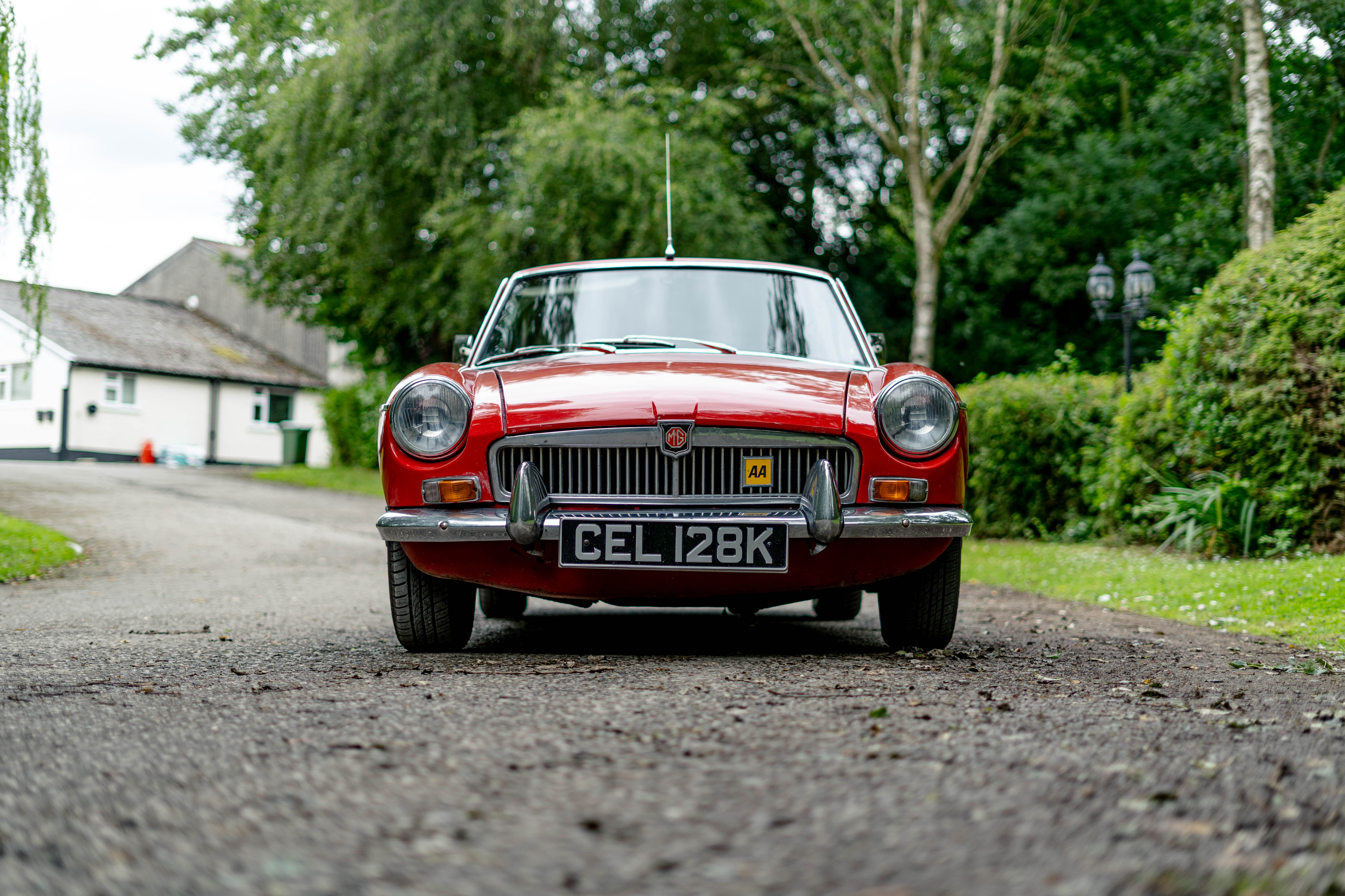 Lot 43 - 1971 MGB GT
