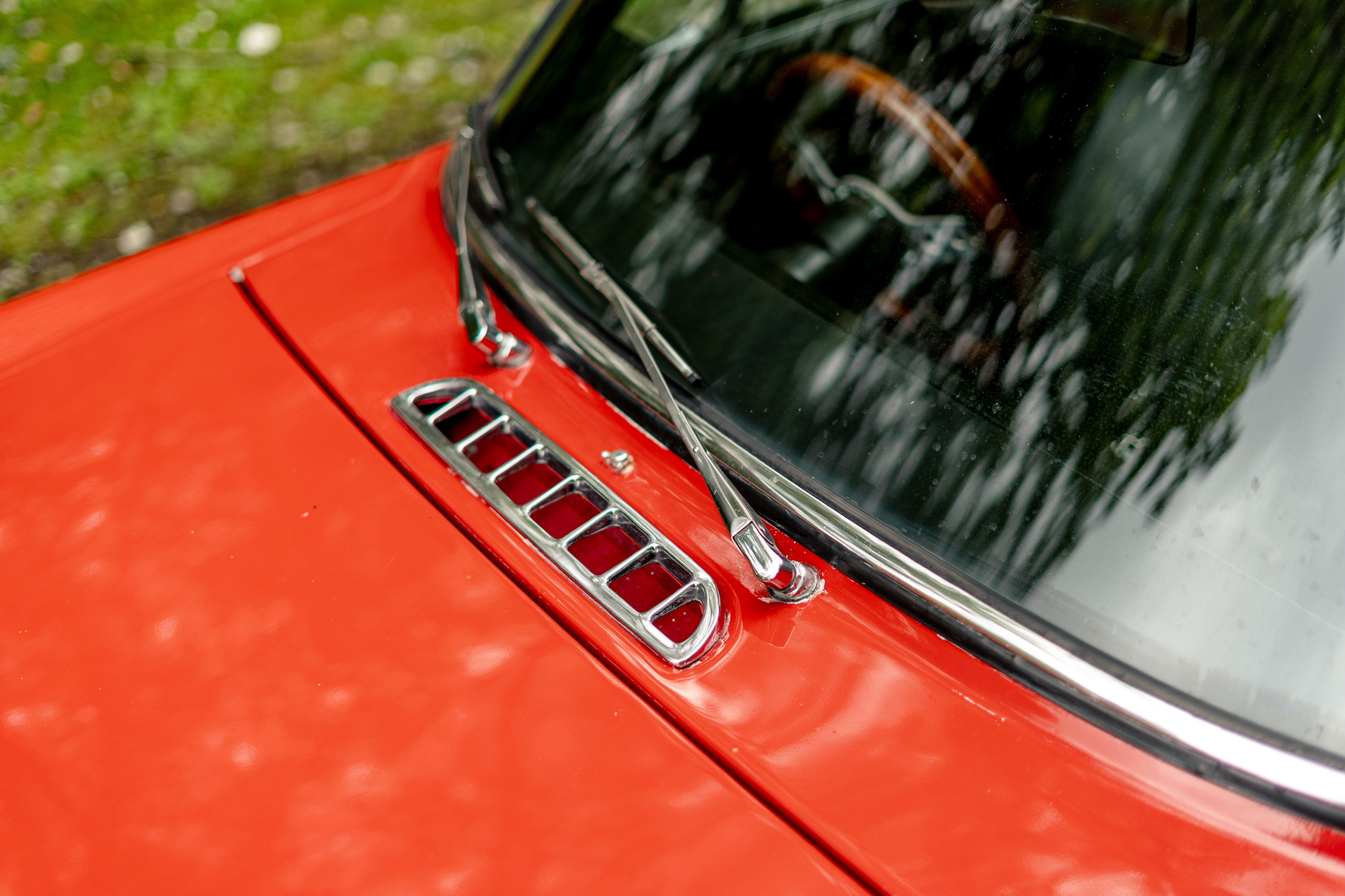 Lot 43 - 1971 MGB GT