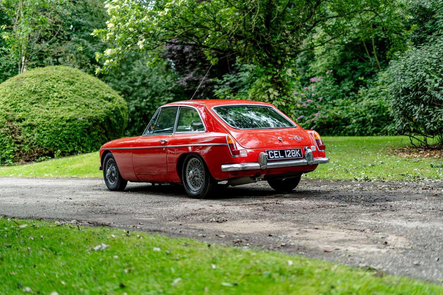 Lot 43 - 1971 MGB GT