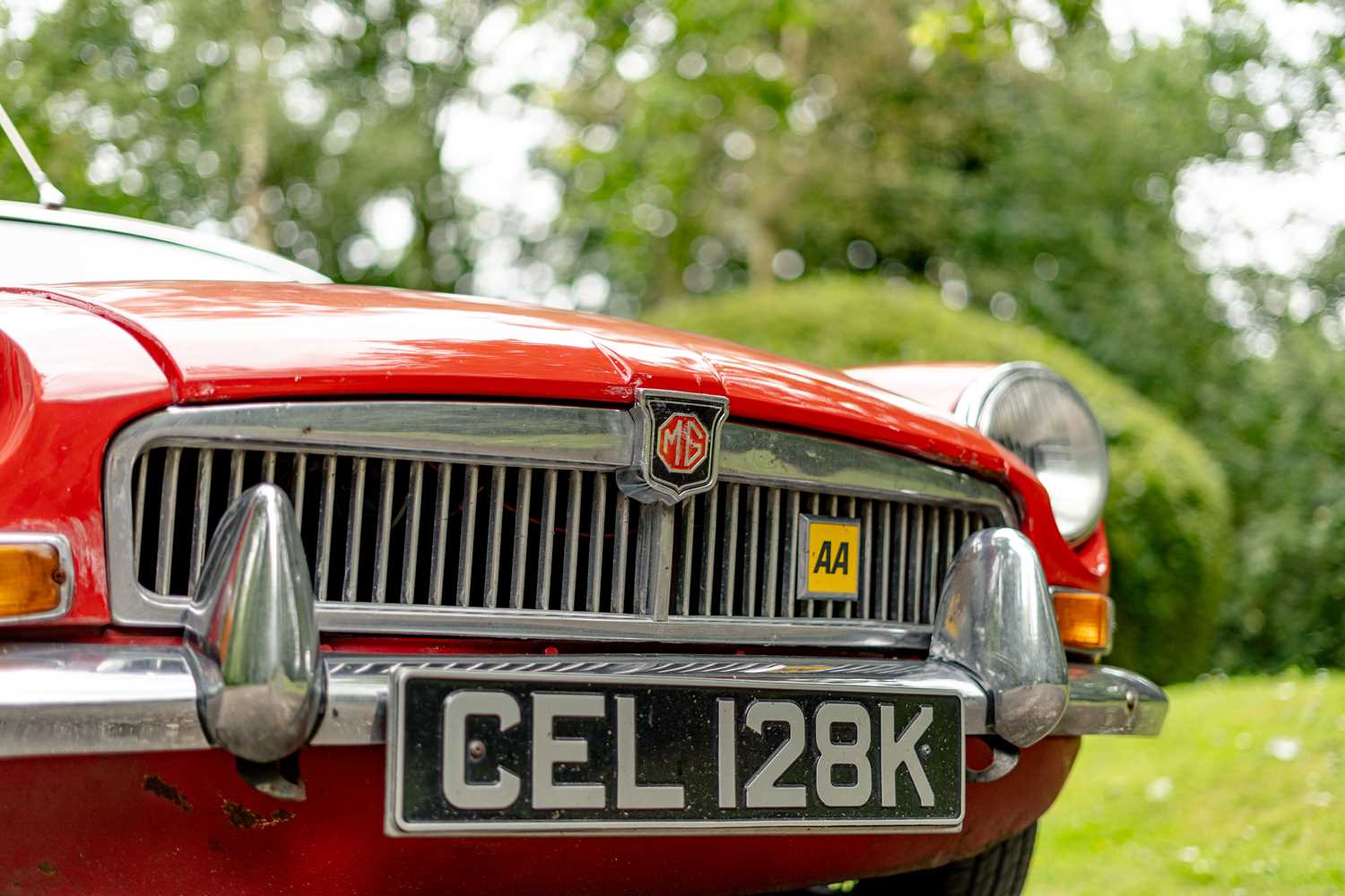 Lot 43 - 1971 MGB GT