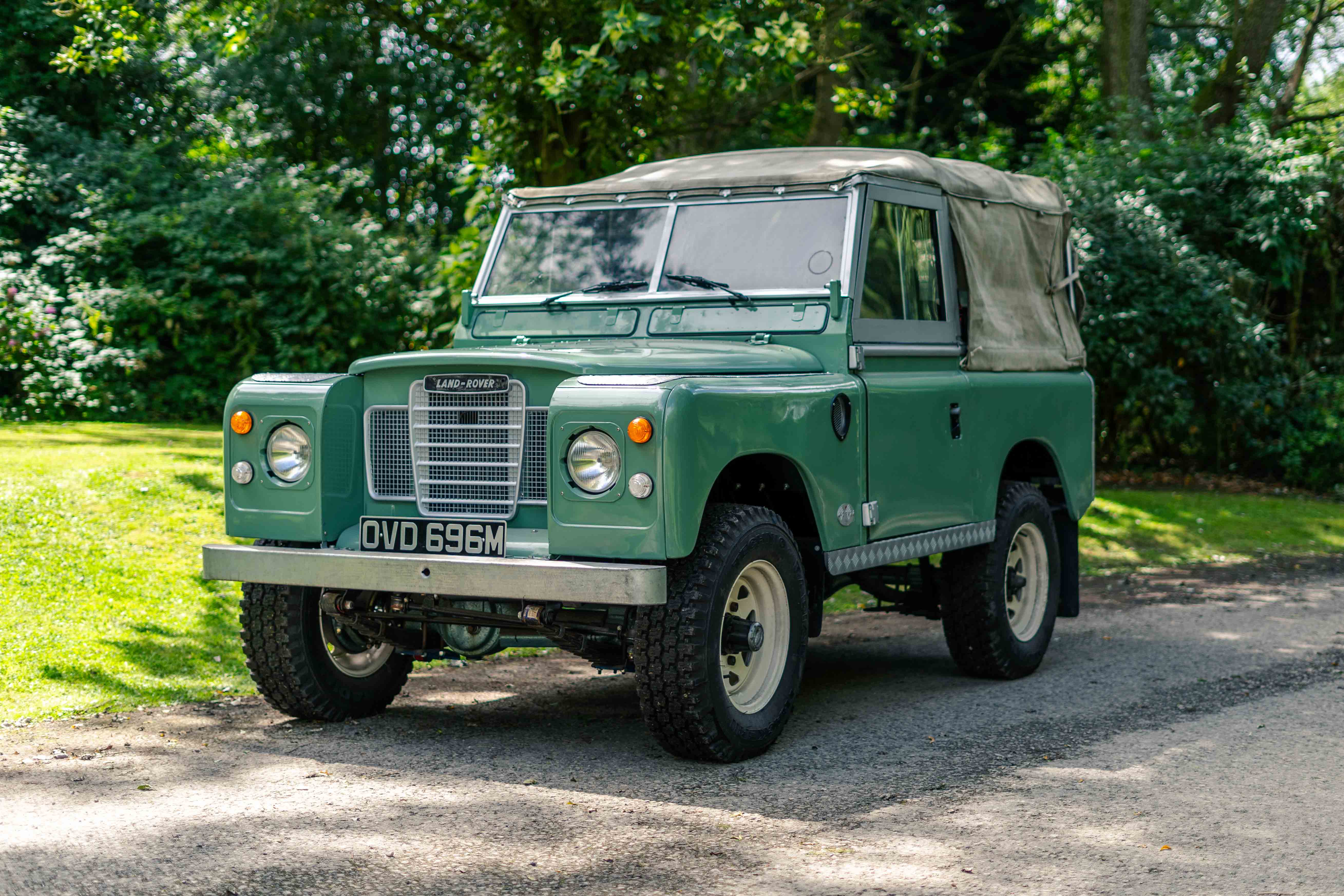 Lot 68 - 1973 Land Rover 88