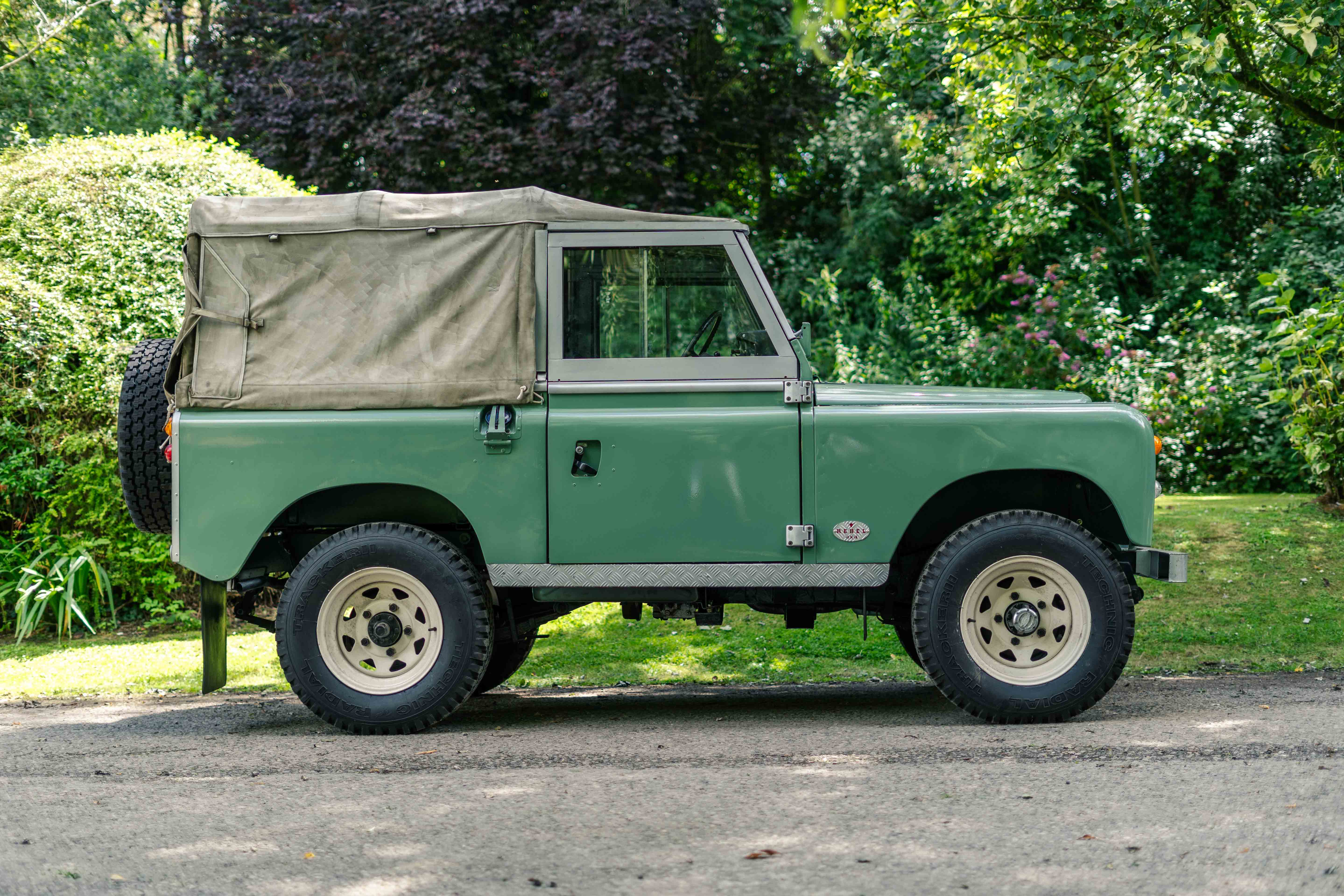 Lot 68 - 1973 Land Rover 88