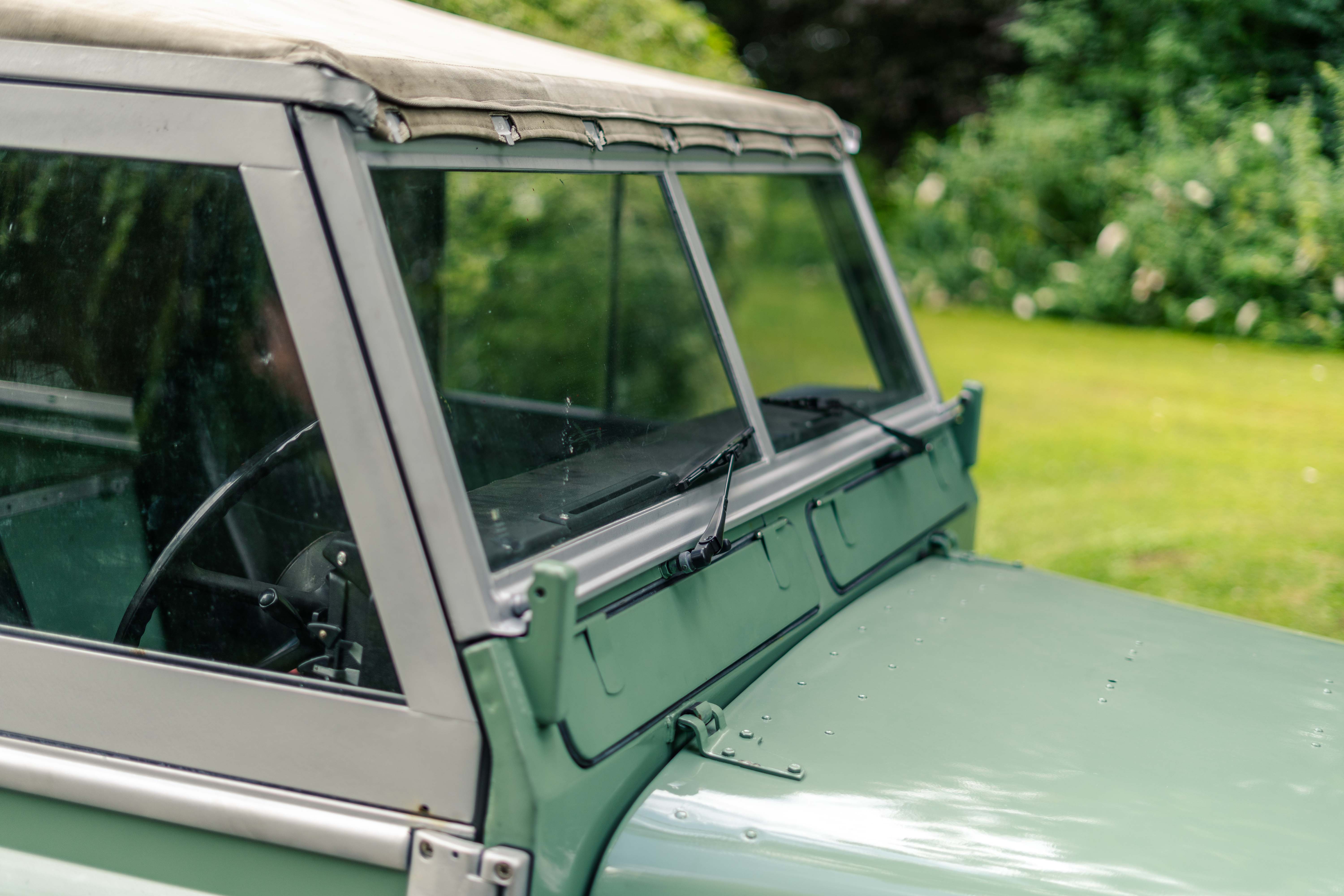 Lot 68 - 1973 Land Rover 88