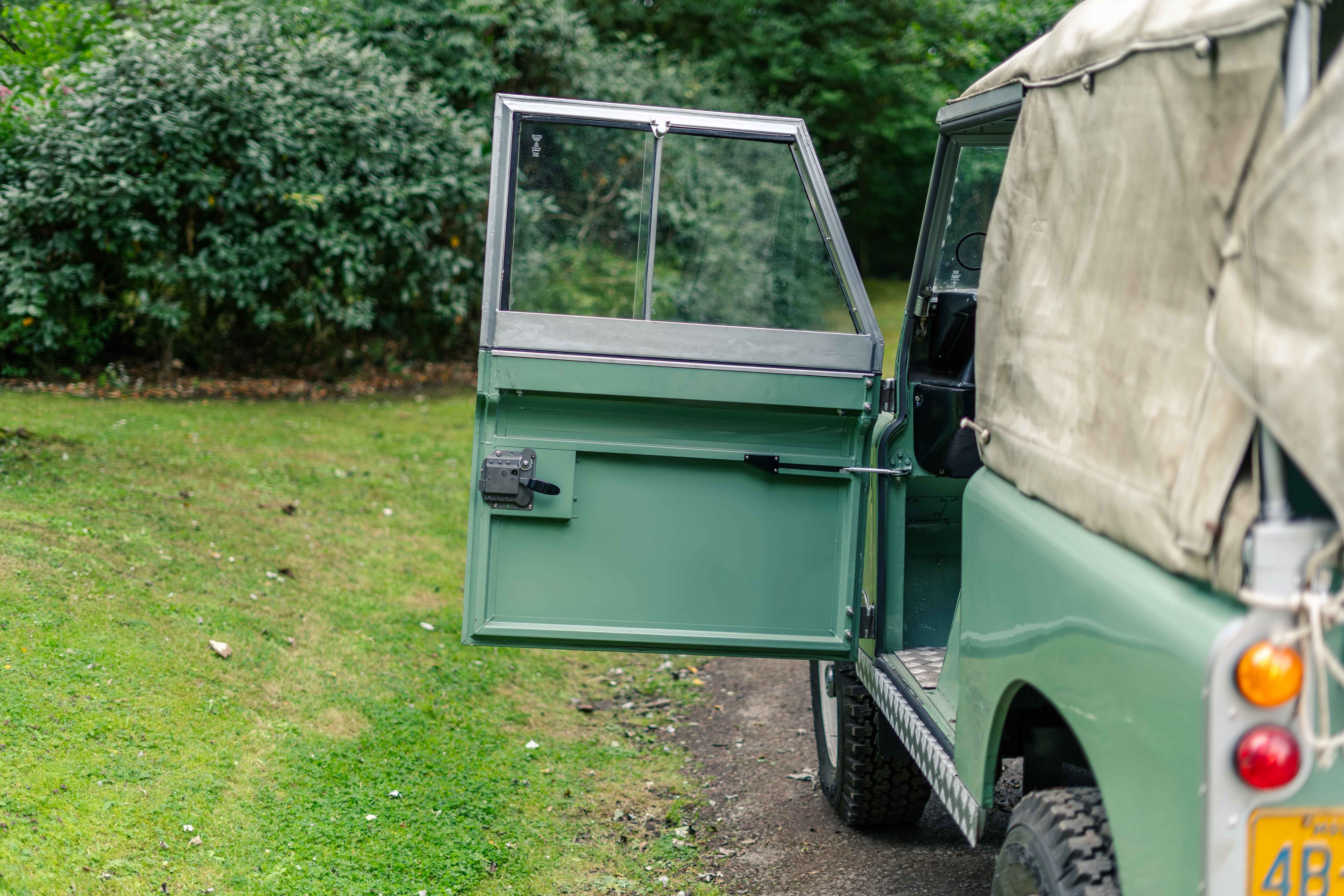 Lot 68 - 1973 Land Rover 88