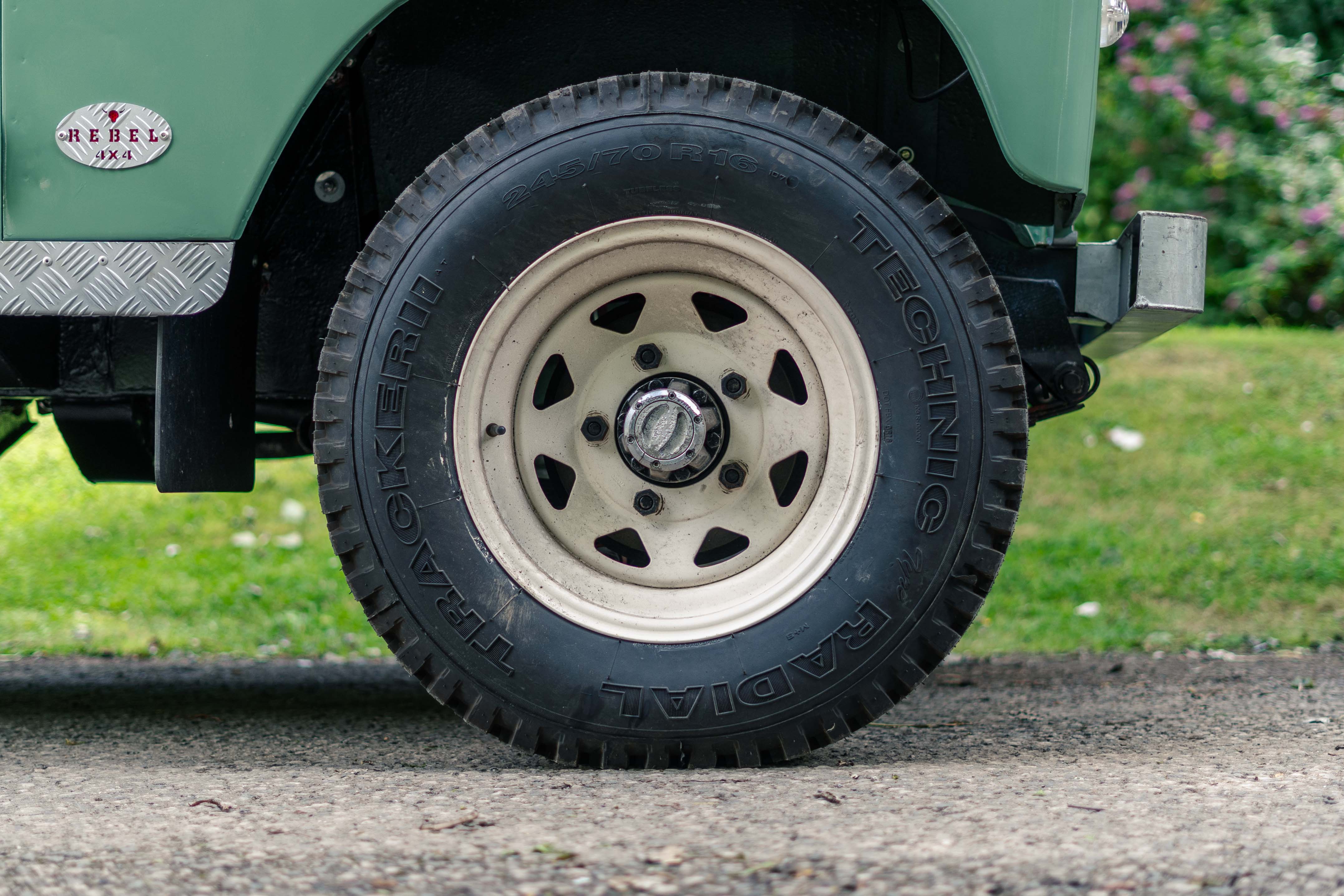 Lot 68 - 1973 Land Rover 88