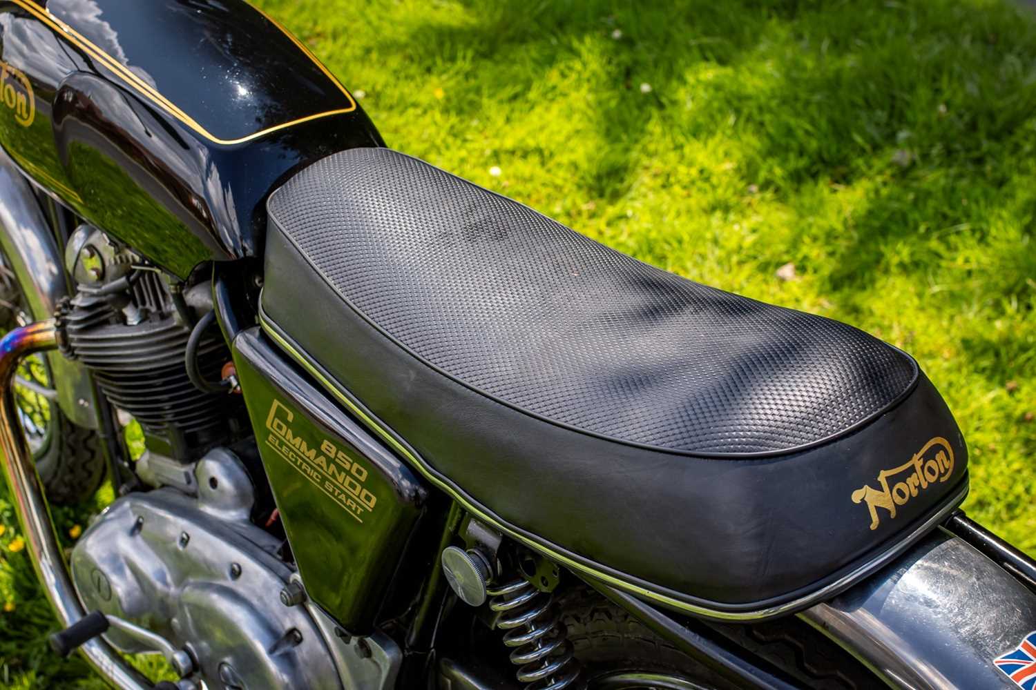 Lot 22 - 1977 Norton Commando MK3