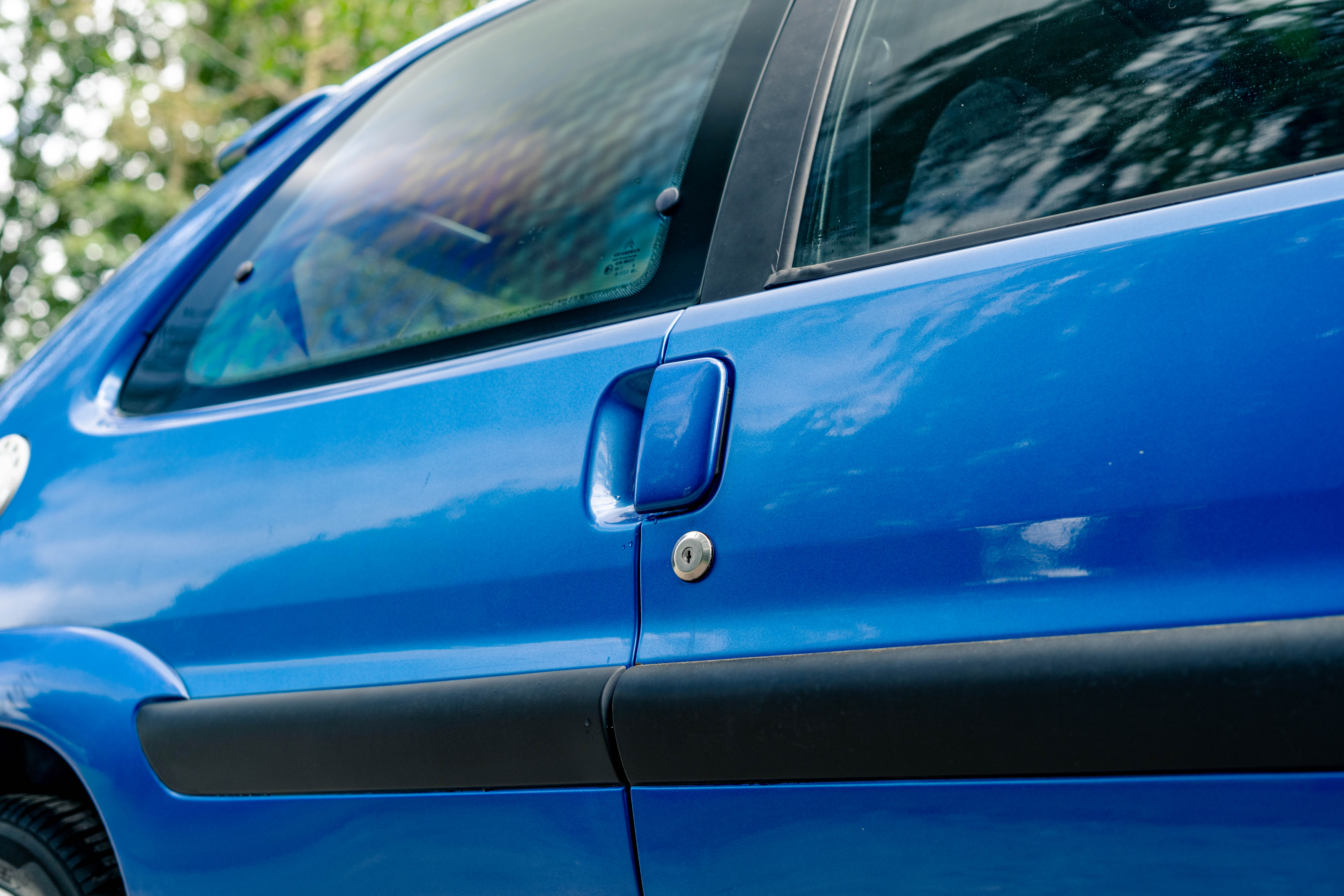 Lot 9 - 1999 Citroën Saxo VTR