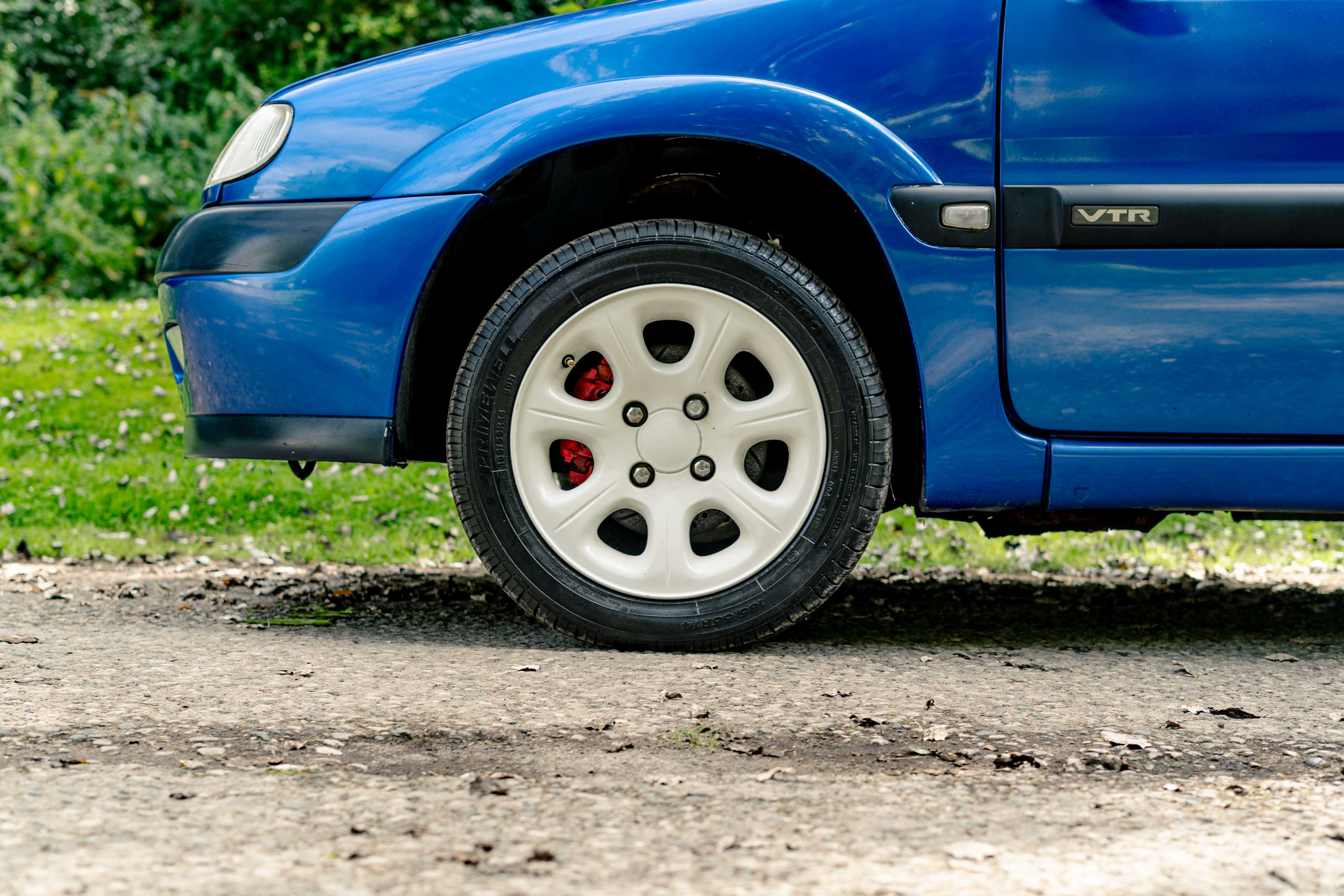 Lot 9 - 1999 Citroën Saxo VTR