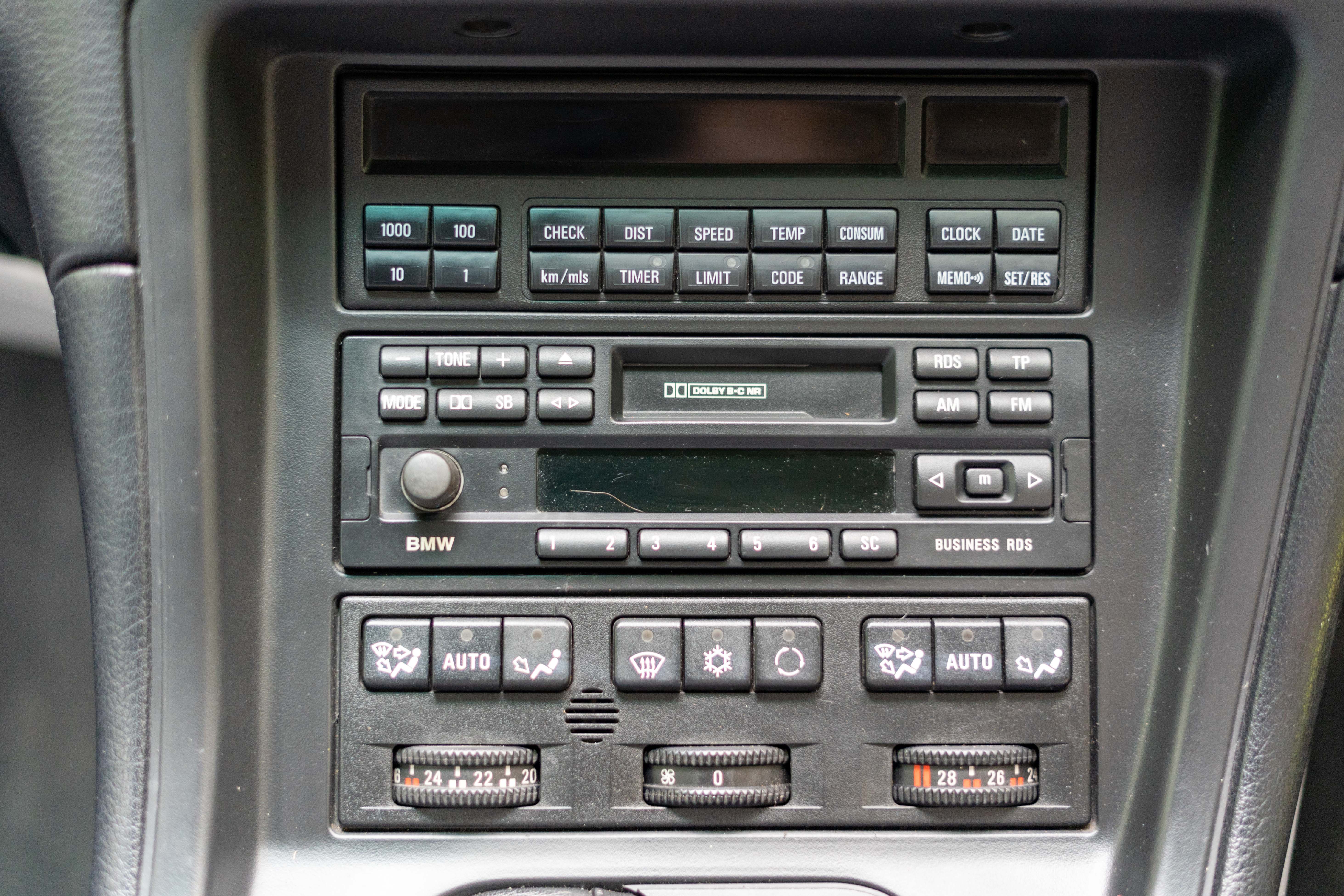 Lot 36 - 1991 BMW 850i