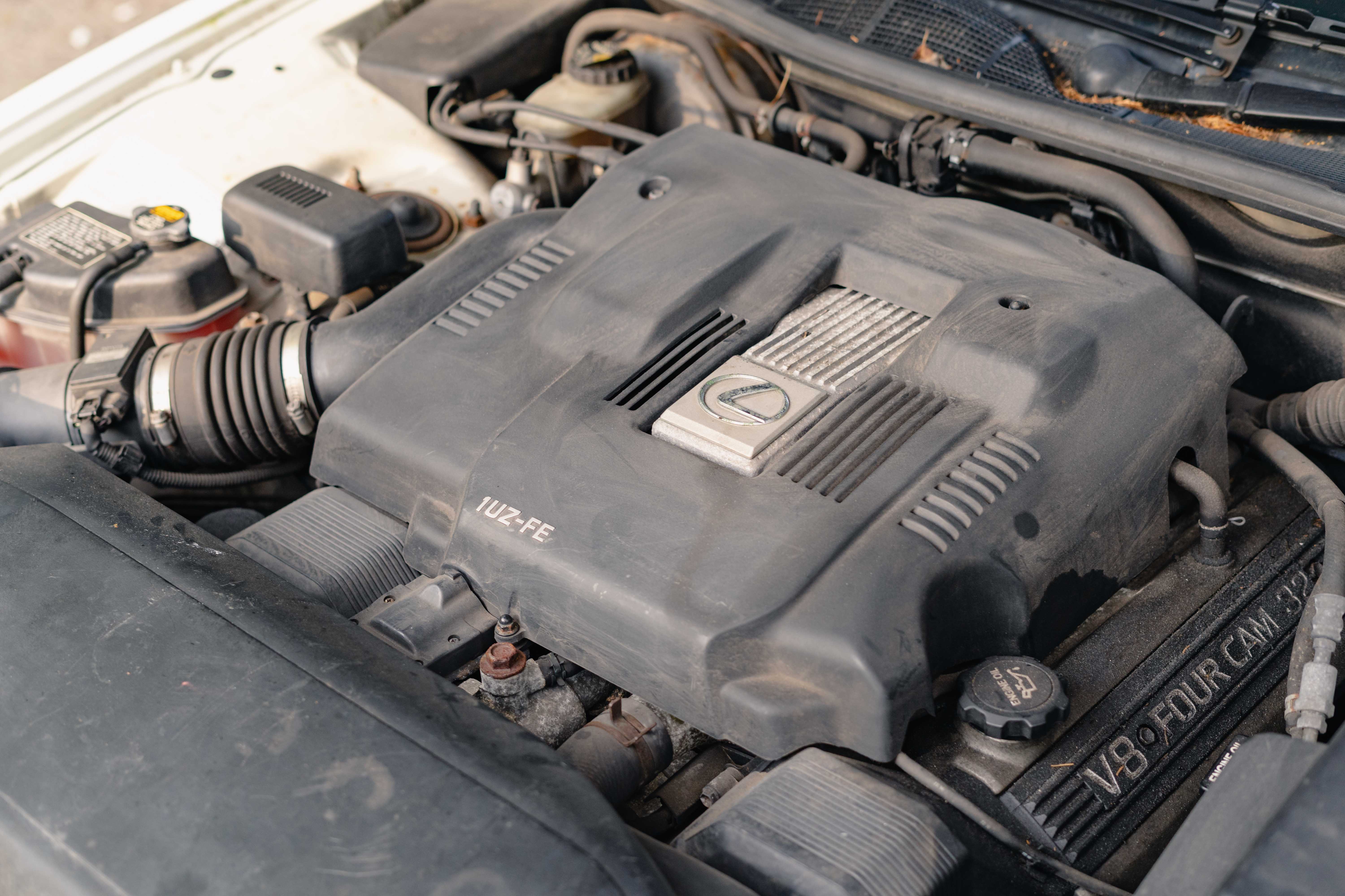 Lot 35 - 1995 Lexus LS400