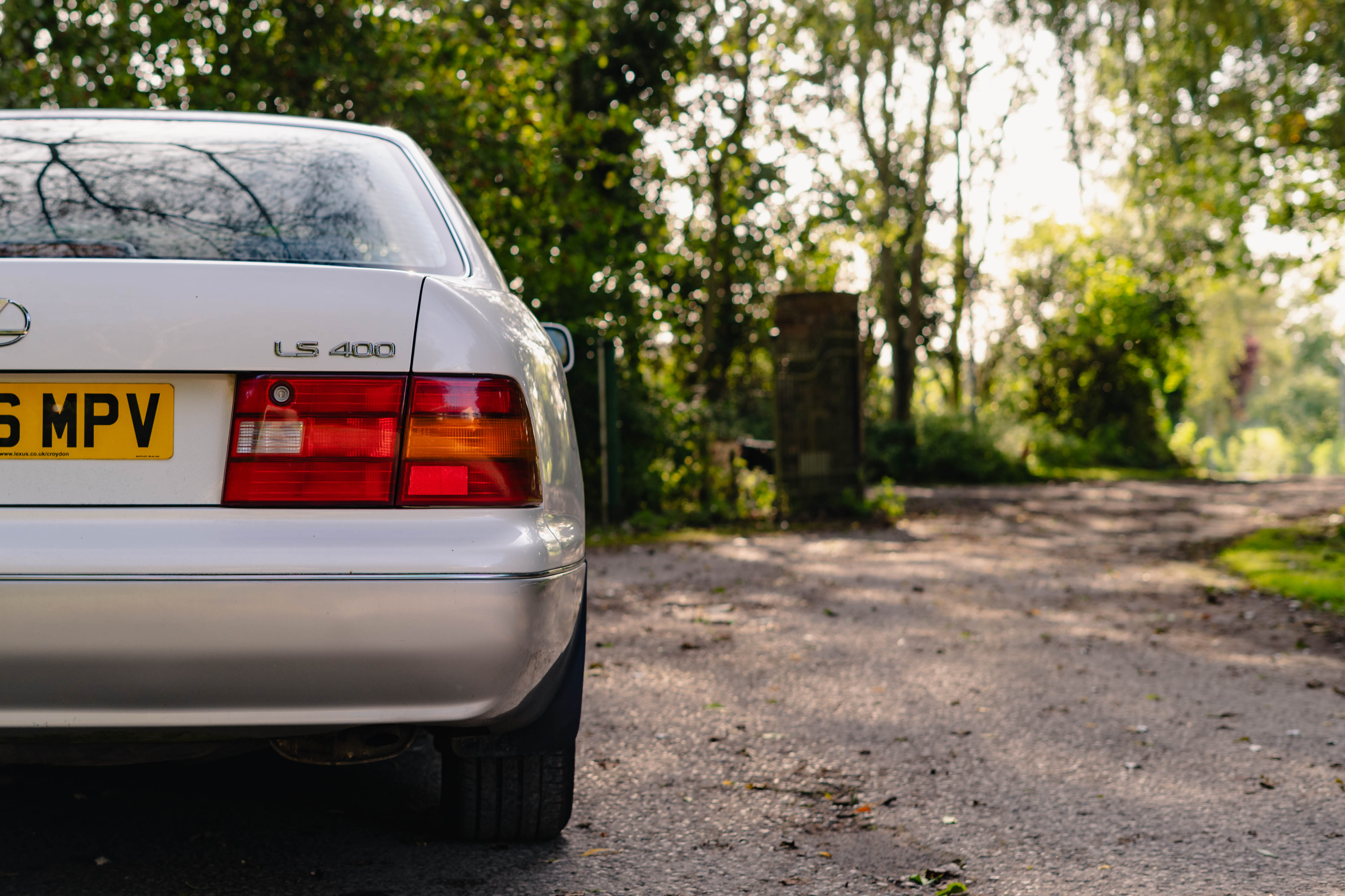 Lot 35 - 1995 Lexus LS400