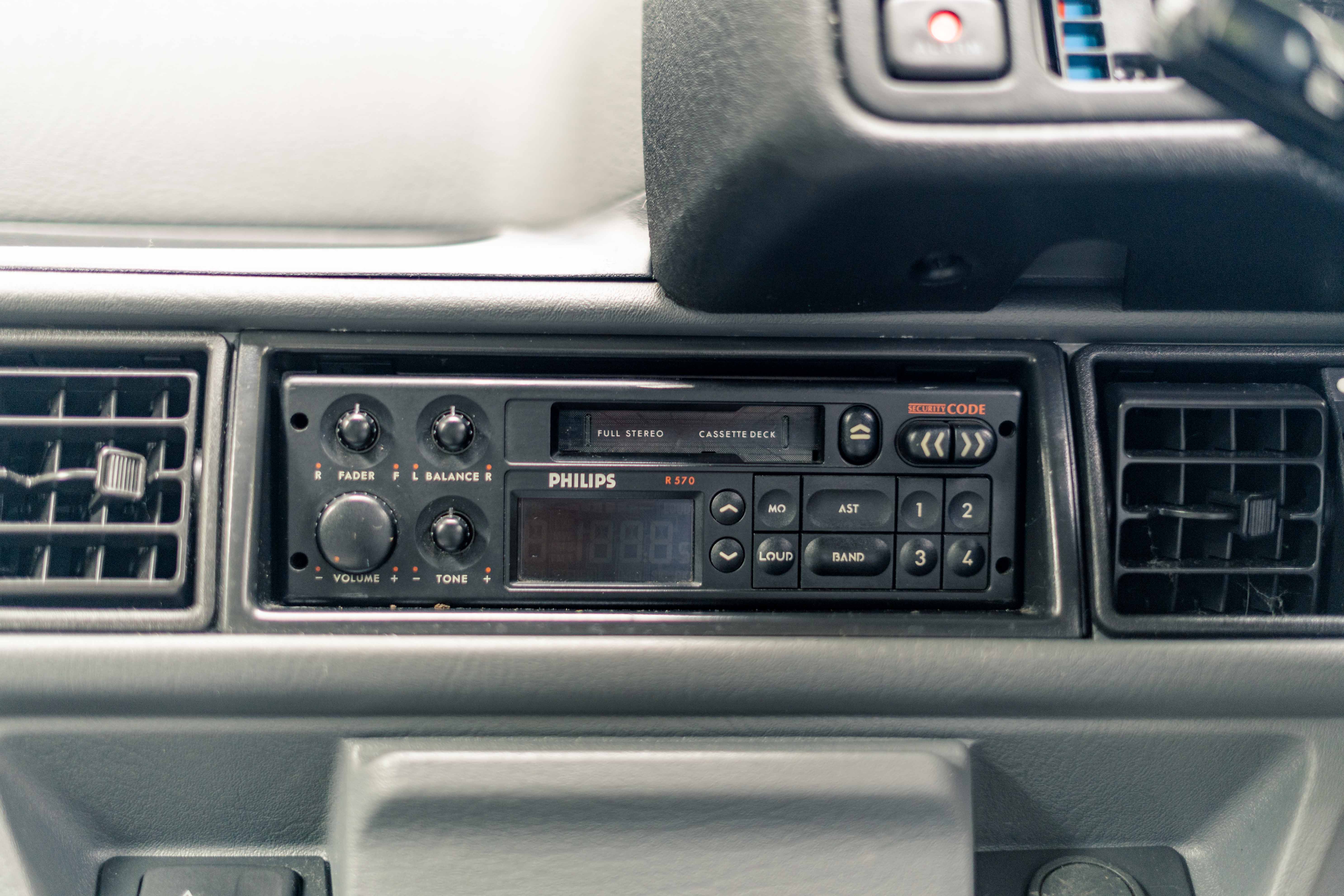 Lot 10 - 1997 Rover 100 Ascot