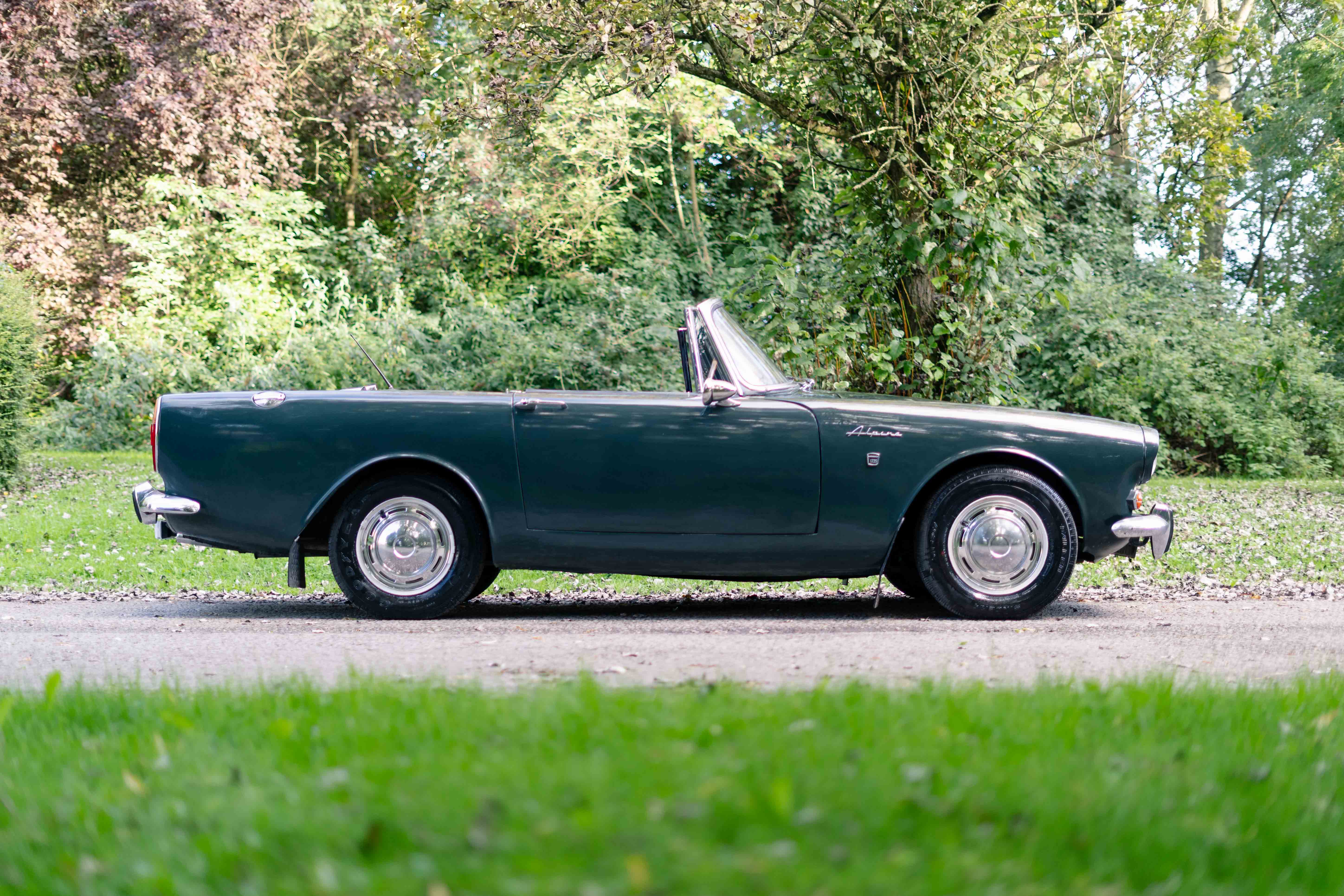 Lot 11 - 1967 Sunbeam Alpine GT Series V