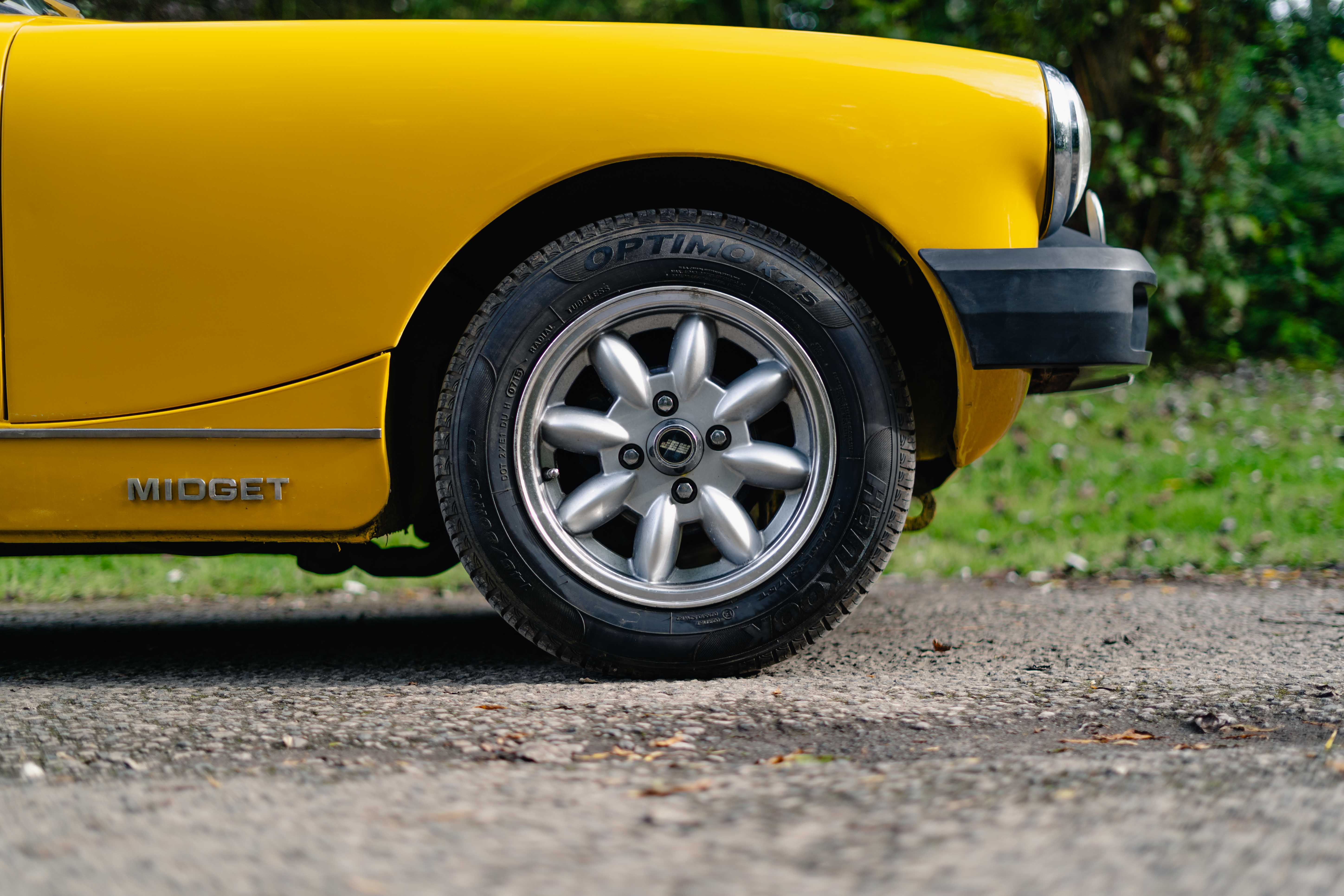 Lot 75 - 1977 MG Midget