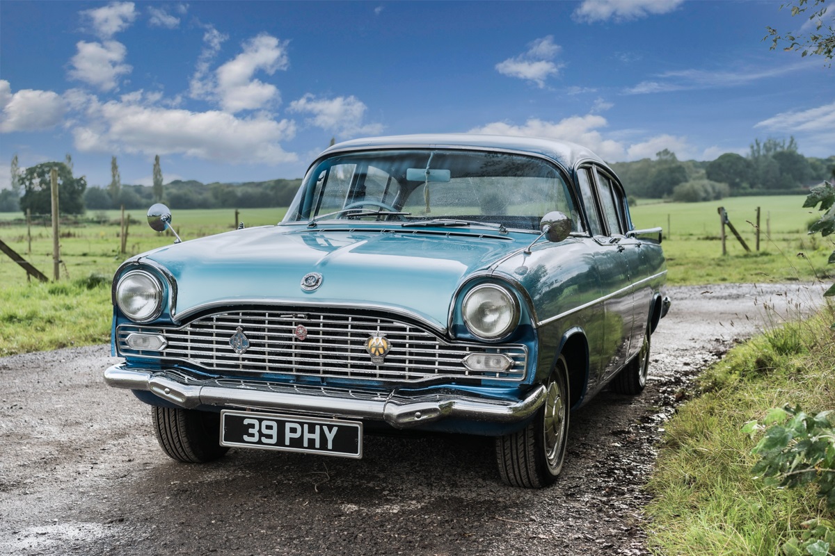 Lot 77 - 1962 Vauxhall Cresta PA Saloon