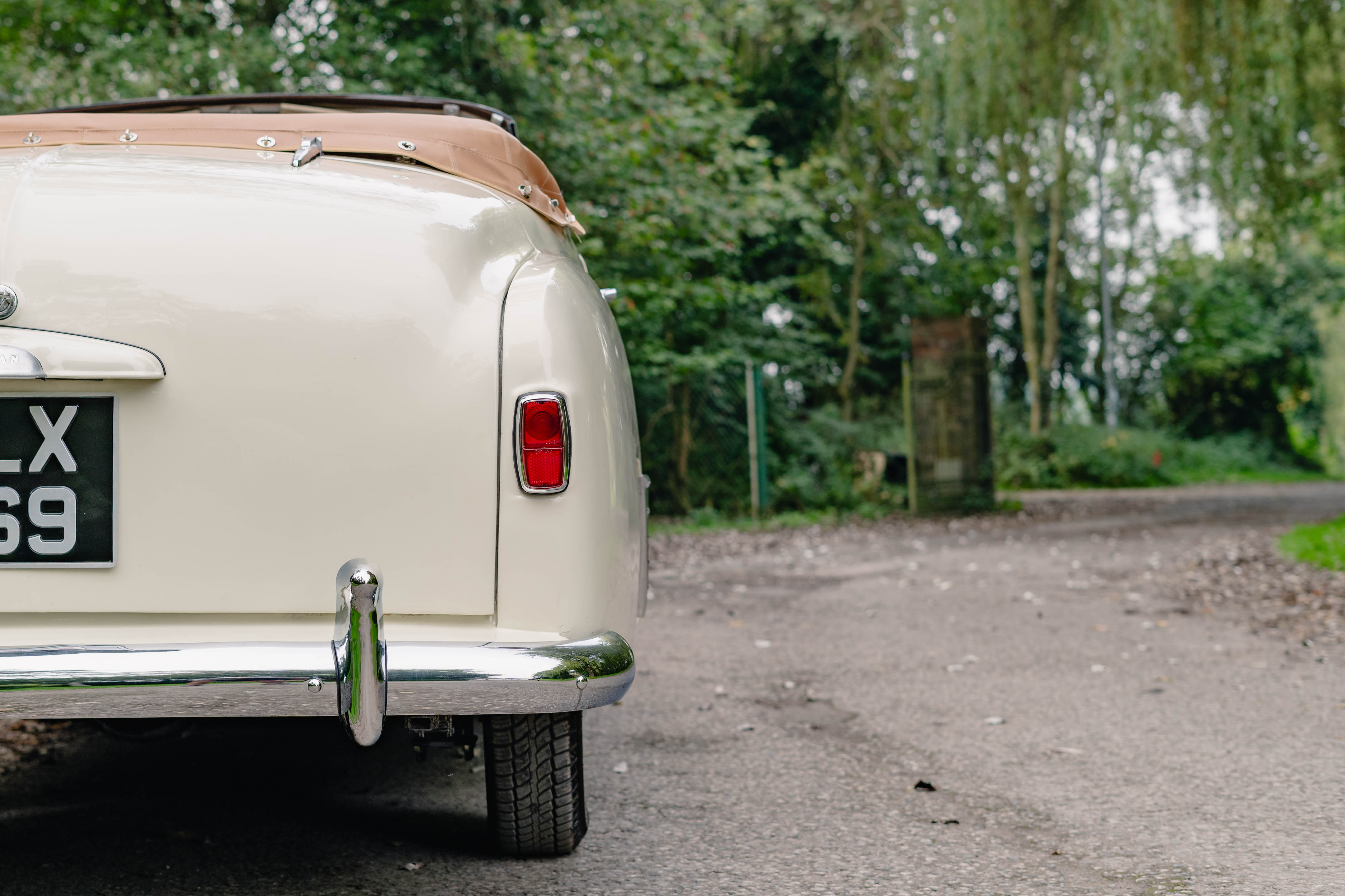 Lot 66 - 1956 Hillman Minx MK8 Convertible